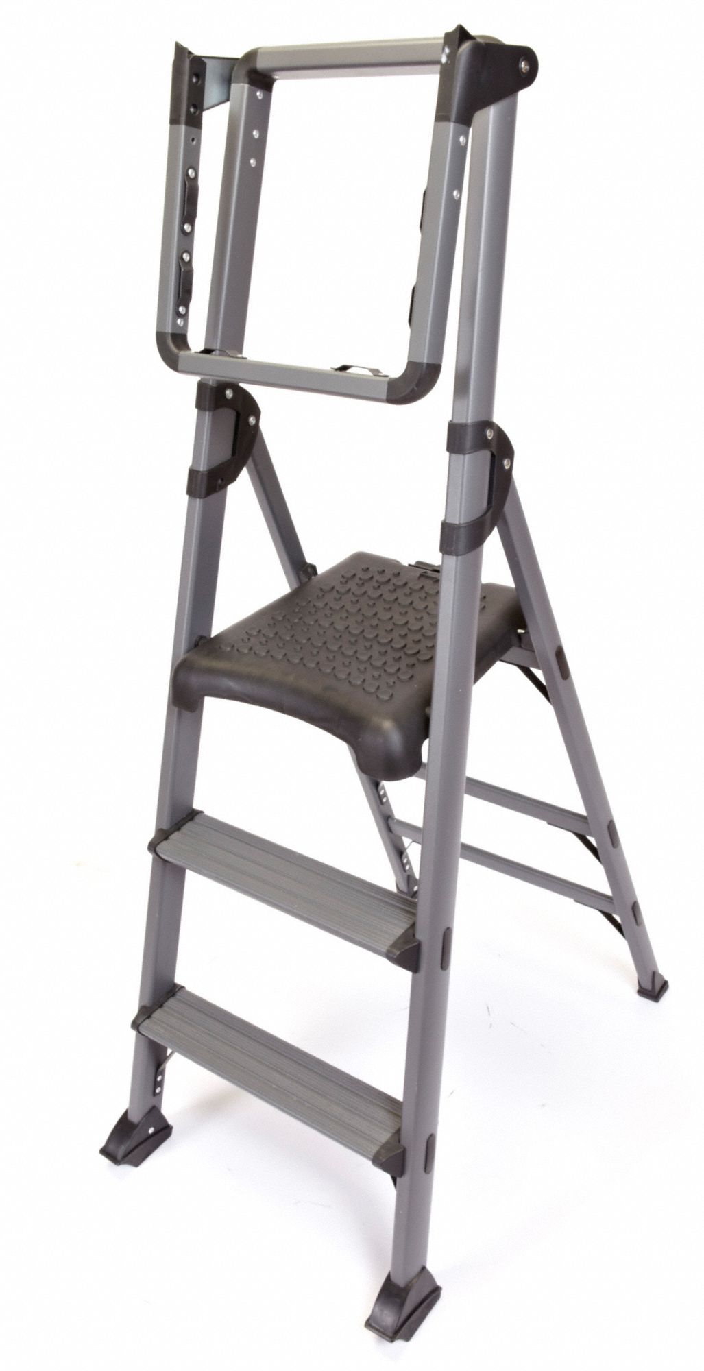 XTEND + CLIMB Aluminum Platform Stepladder, 4 ft 9 in Ladder Height, 2 ...