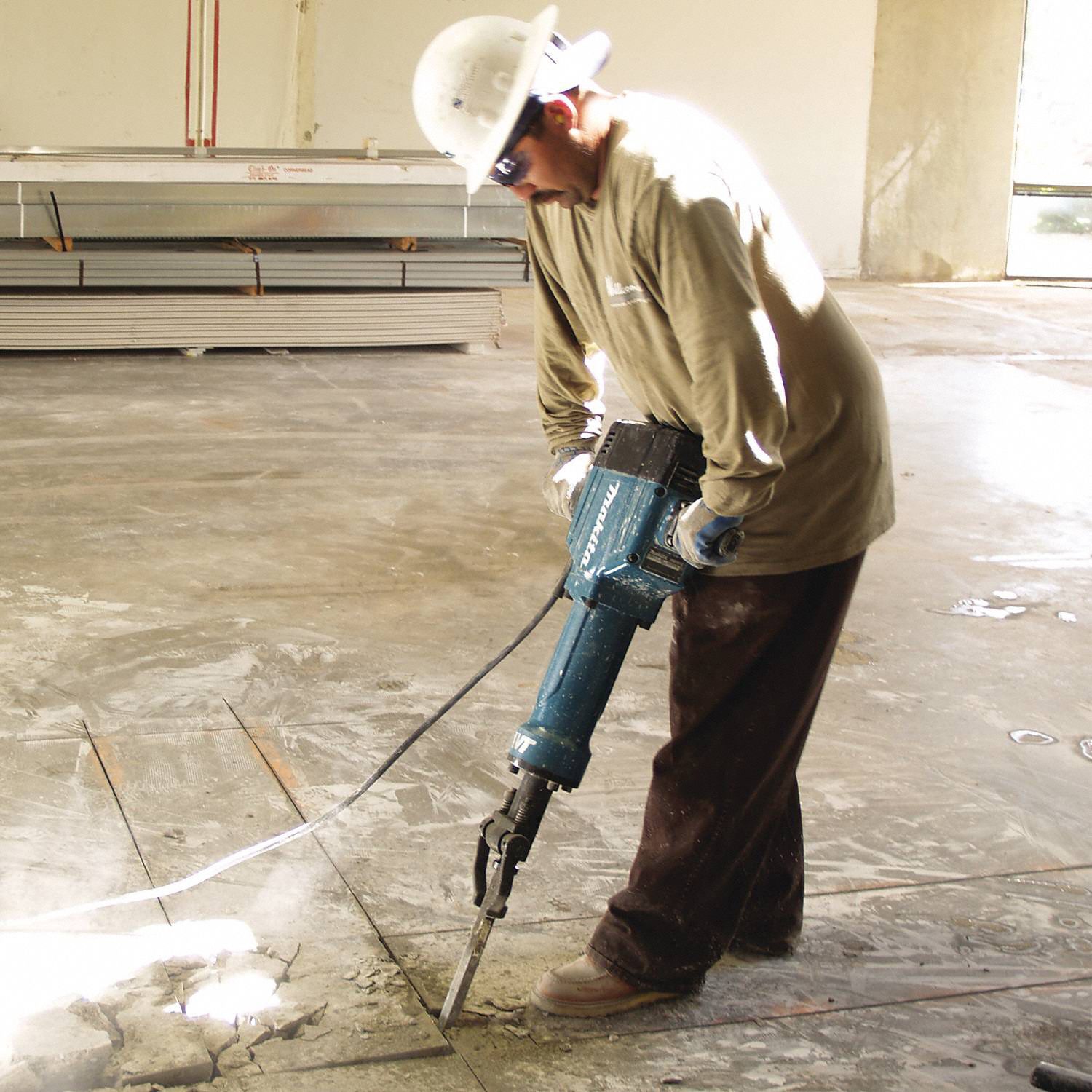 MAKITA Breaker Hammer Kit: Corded, T-Handle, 1 1/8 in Hex, 46.5 ft-lbf ...