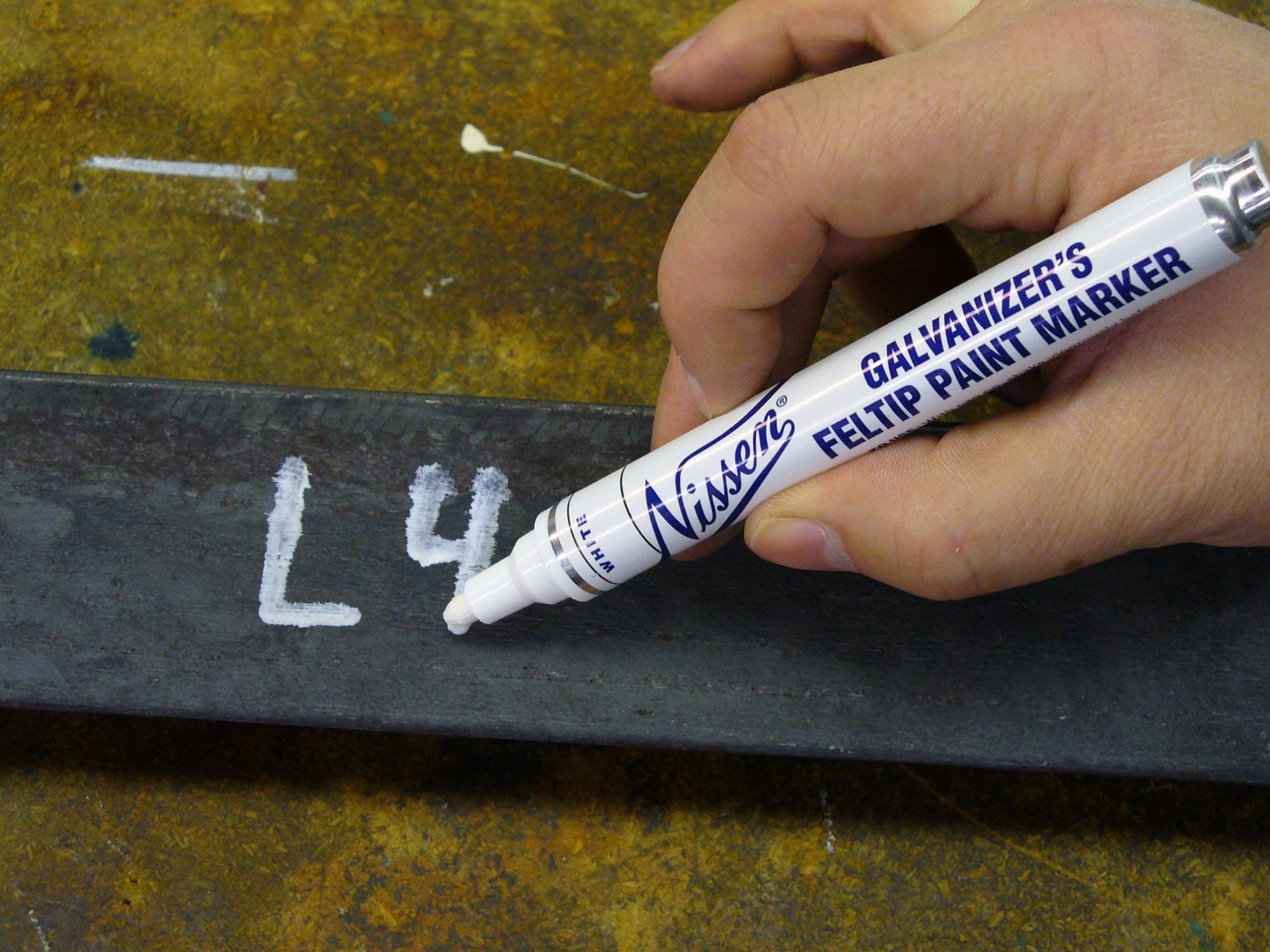 NISSEN Permanent Paint Marker, Paint-Based, Whites Color Family, Medium ...