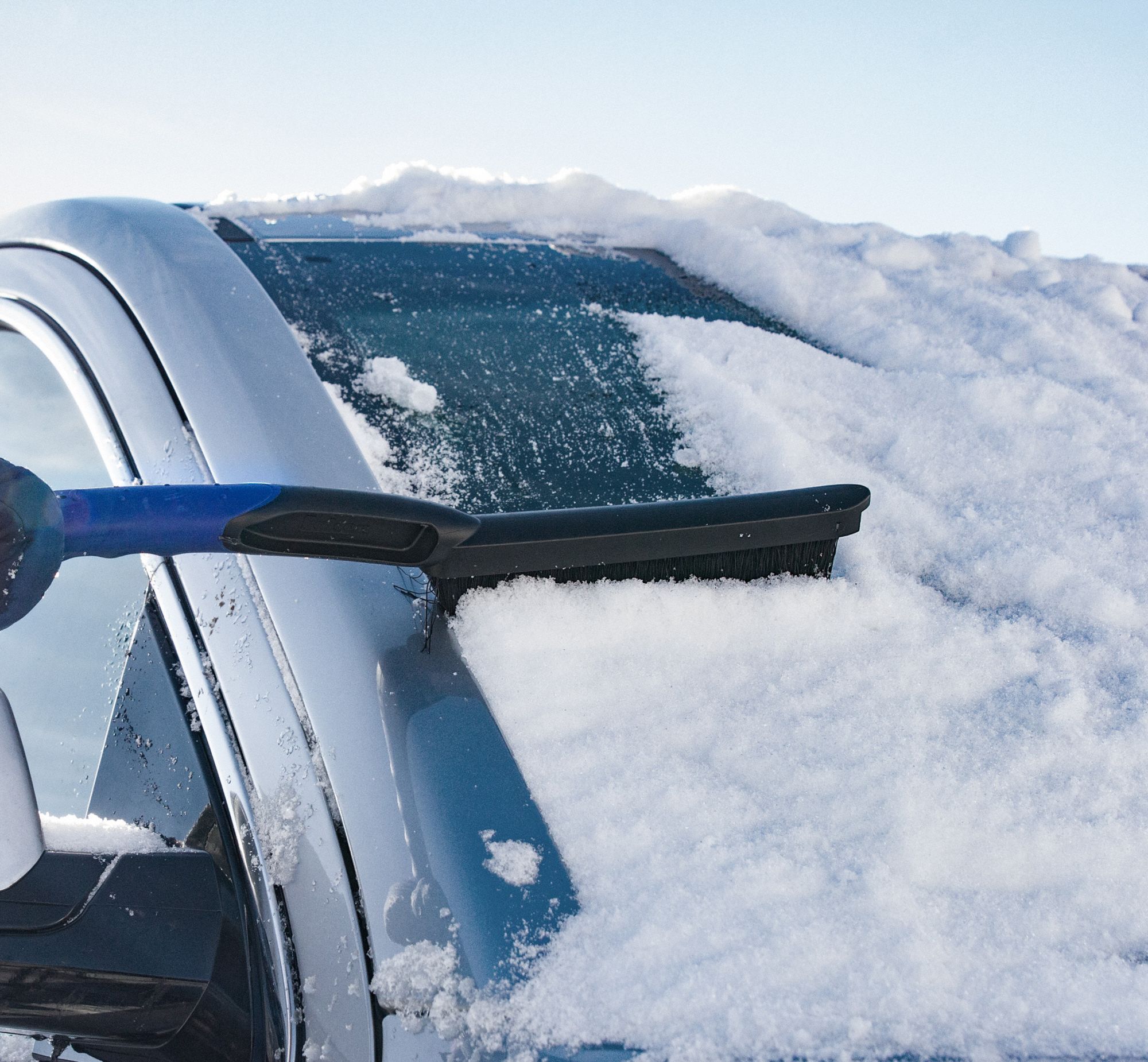 SUBZERO Snow Brush: Non-Slip Grip Handle, Swiveling Head, 9 in Brush ...