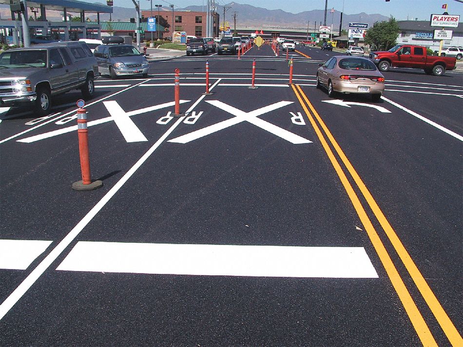 RAE Preformed Thermoplastic Pavement Markings, White, R, 6 ft Overall ...