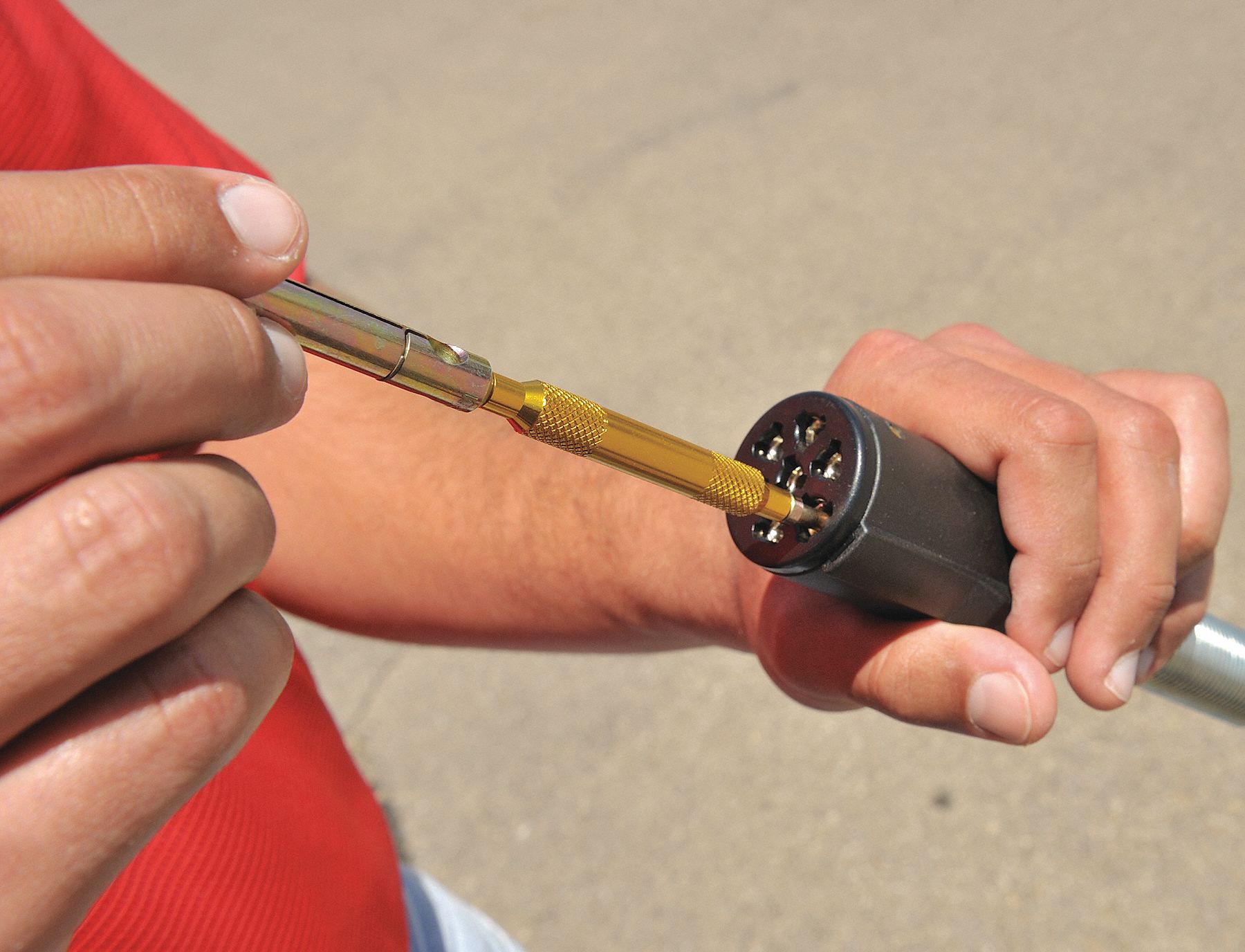 IPA 7 Round Pin Connector Cleaners, PR - 18M477|8024 - Grainger