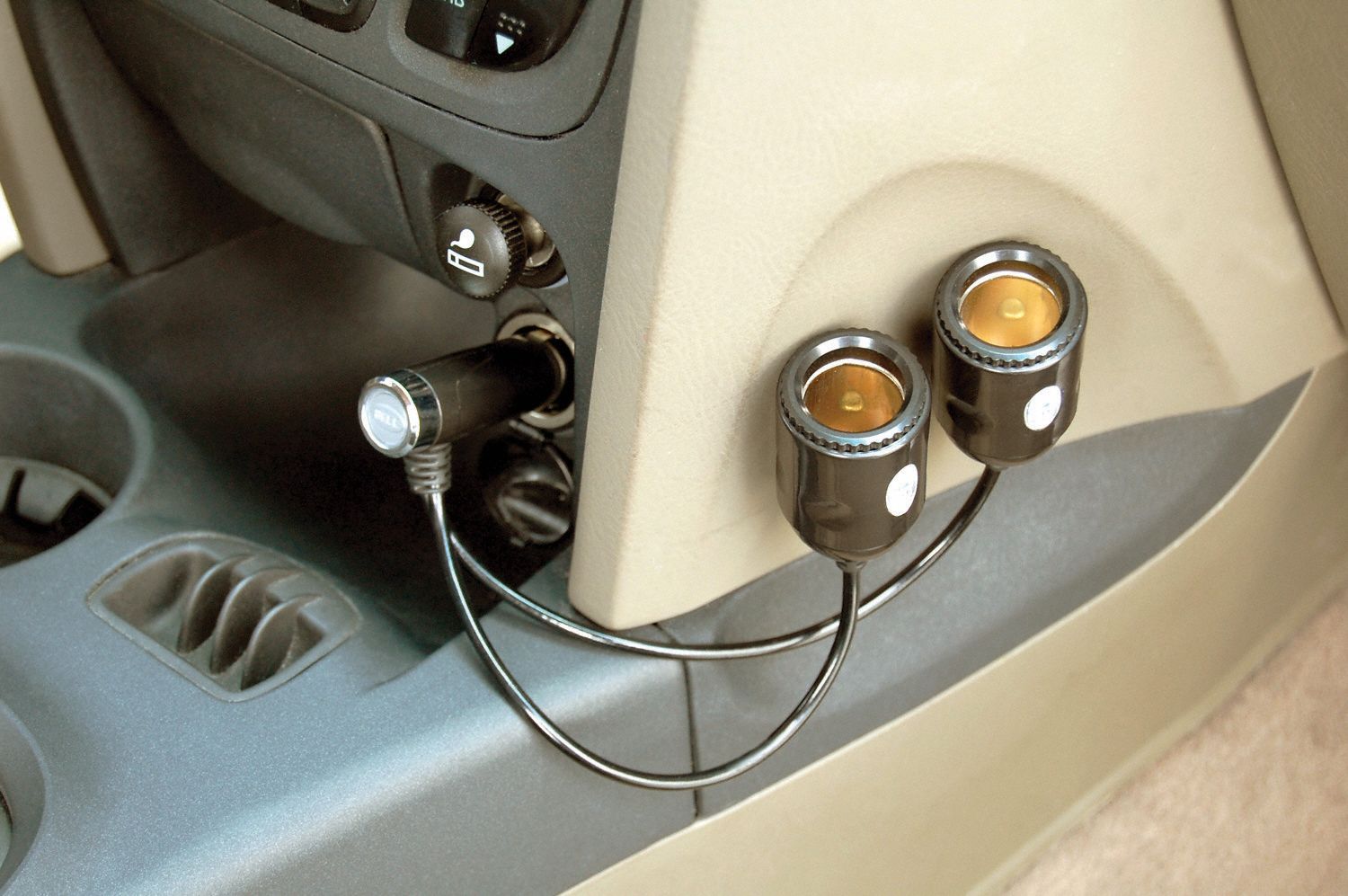 BELL Power Outlet Twin Socket Splitter: 5 A Amps, 12 V DC - 1EYV1|39004 ...