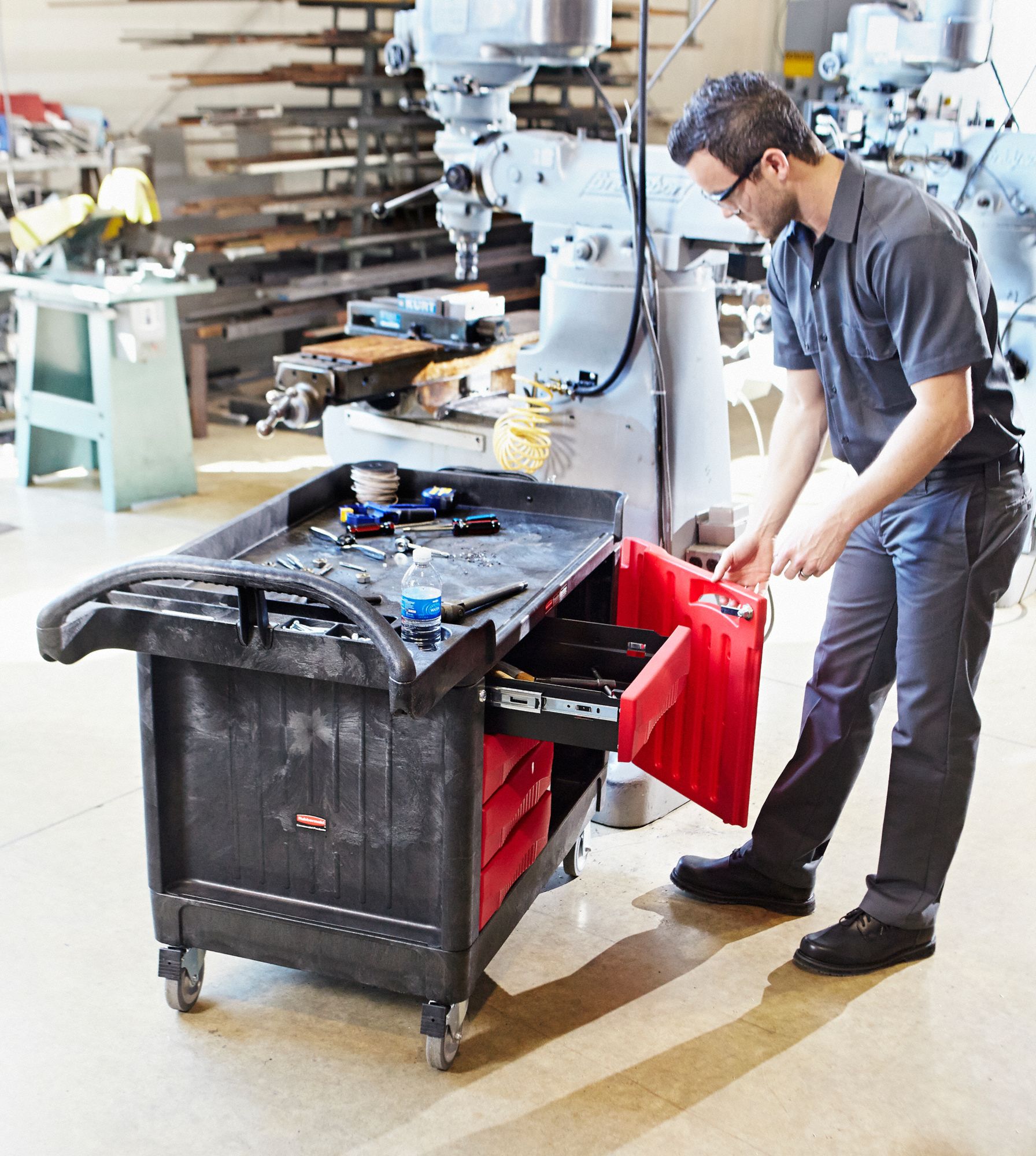 RUBBERMAID COMMERCIAL PRODUCTS Mobile Cabinet Workbench: 49 in Wd, 26 1 ...