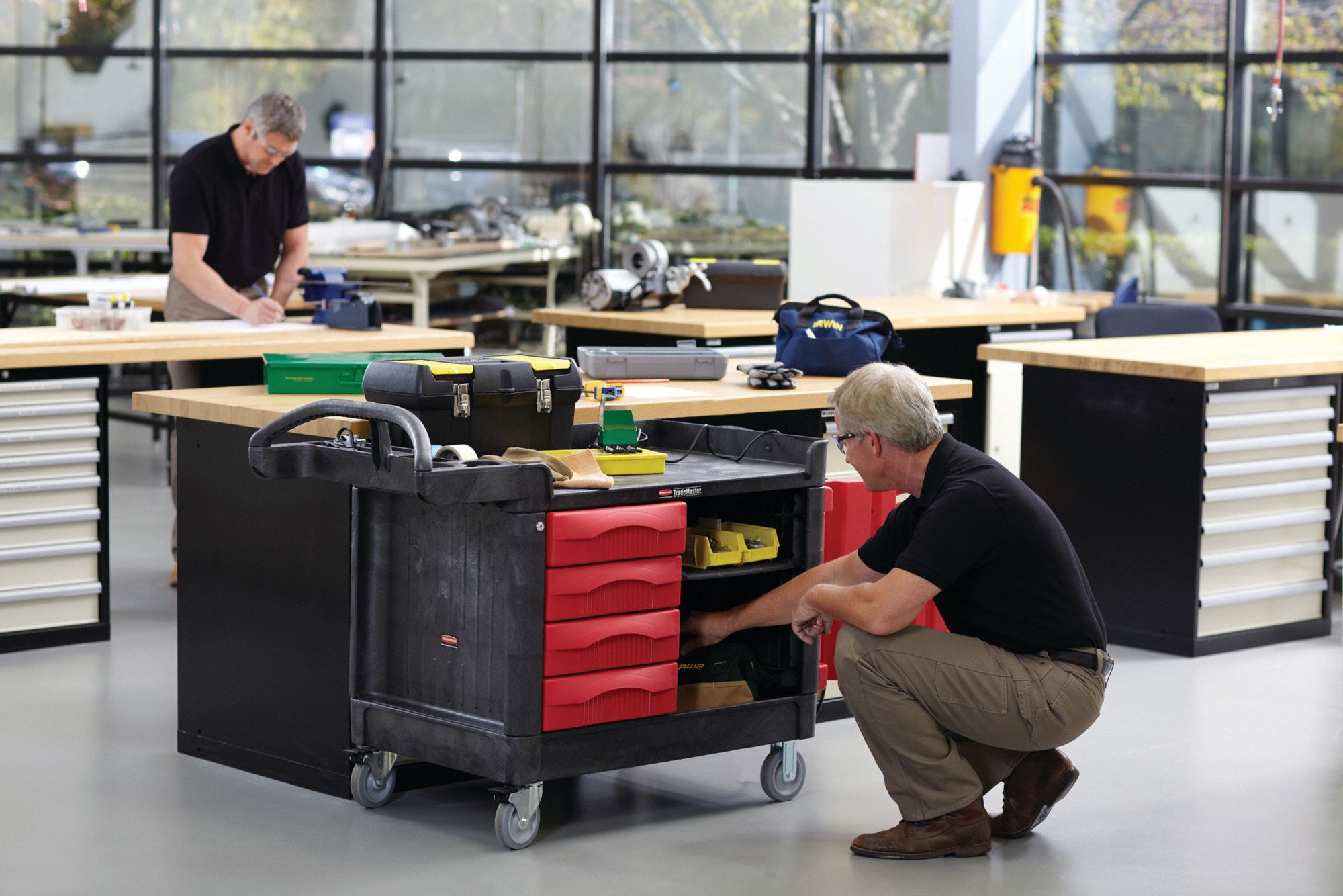 RUBBERMAID COMMERCIAL PRODUCTS Mobile Cabinet Workbench: 49 in Wd, 26 1 ...