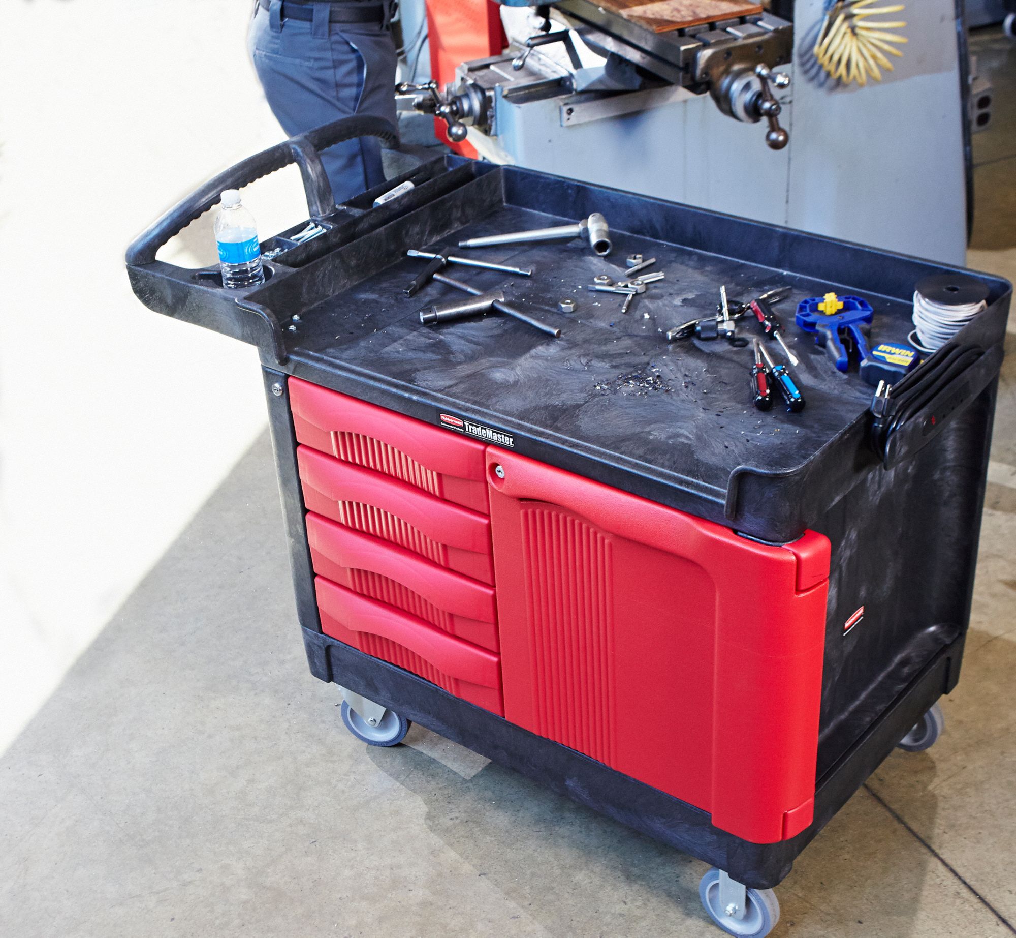 RUBBERMAID COMMERCIAL PRODUCTS Mobile Cabinet Workbench: 49 in Wd, 26 1 ...