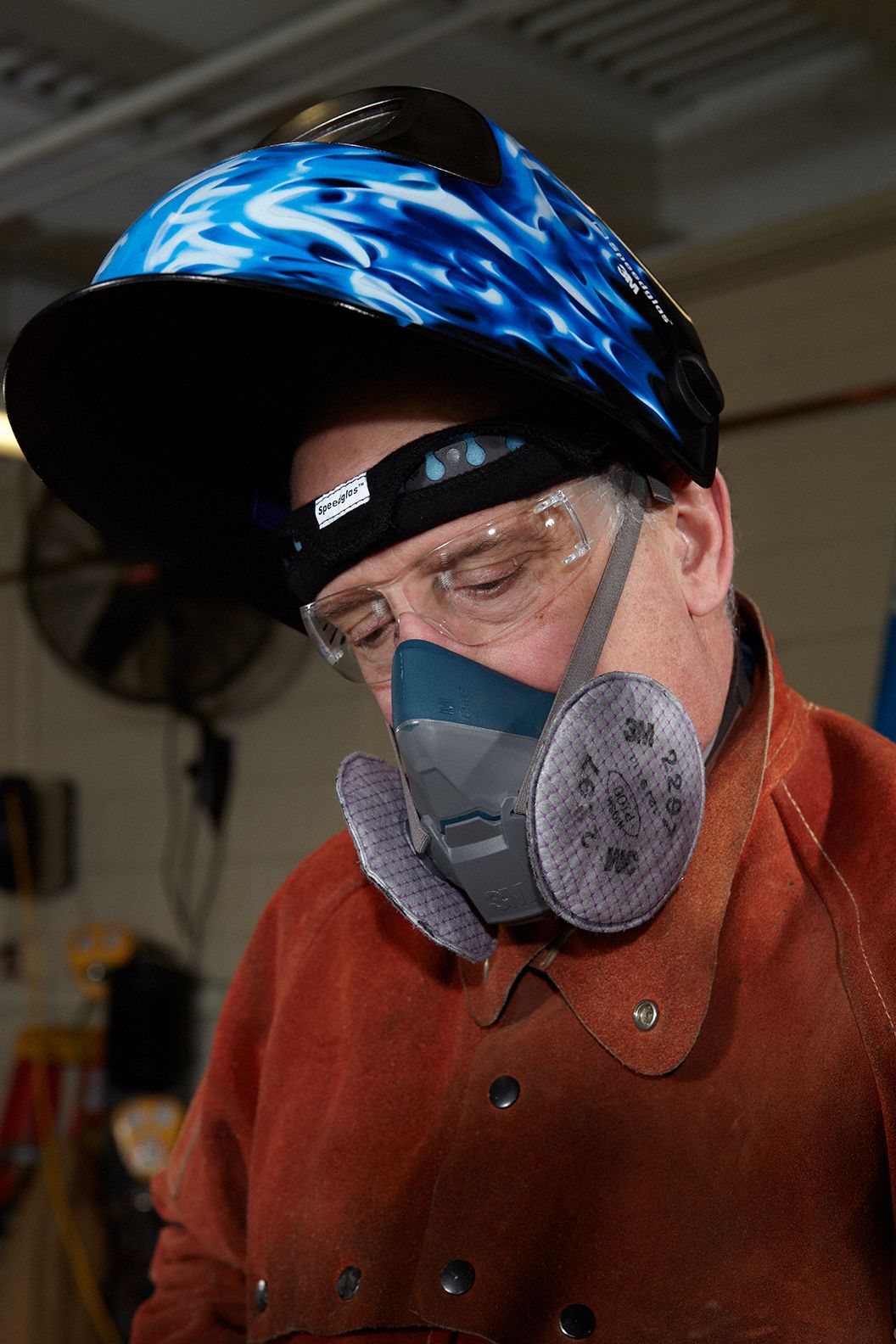 3M Half Mask Respirator: Rugged Comfort 6500, 0 Cartridges Included ...