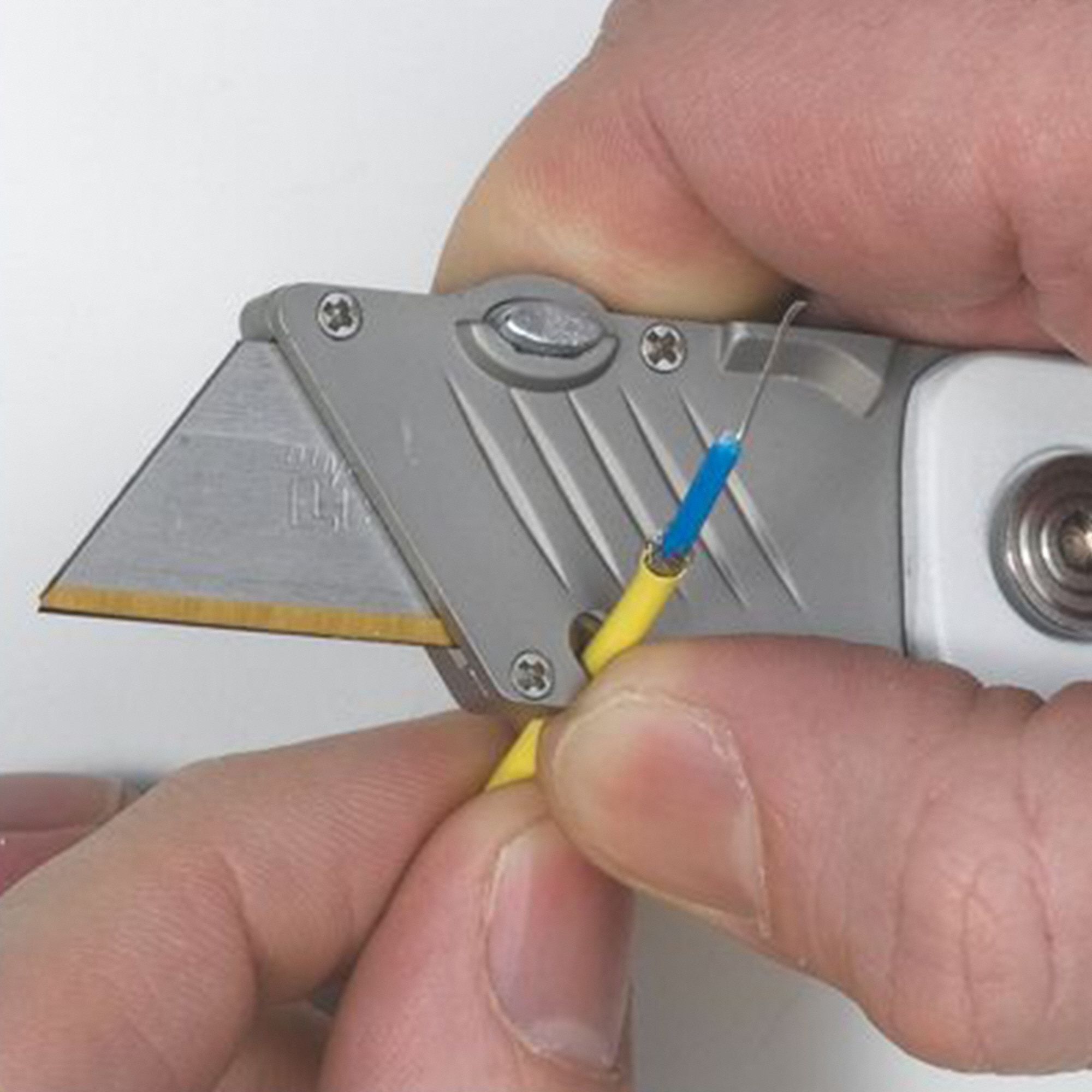 LENOX Folding Locking Utility Knife: Steel, Rubber, 1 Blades Included ...