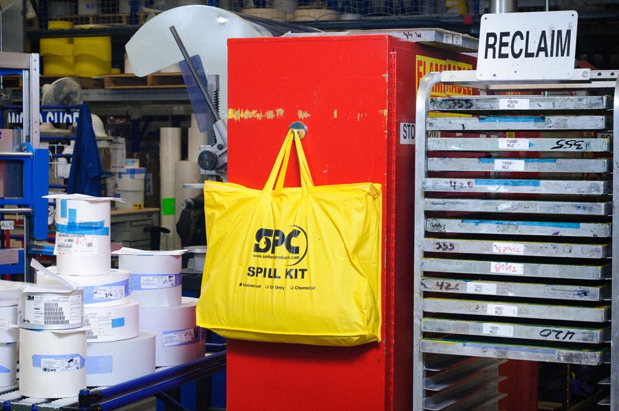 BRADY SPC ABSORBENTS Spill Kit: 5 gal Volume Absorbed Per Kit, Nitrile ...