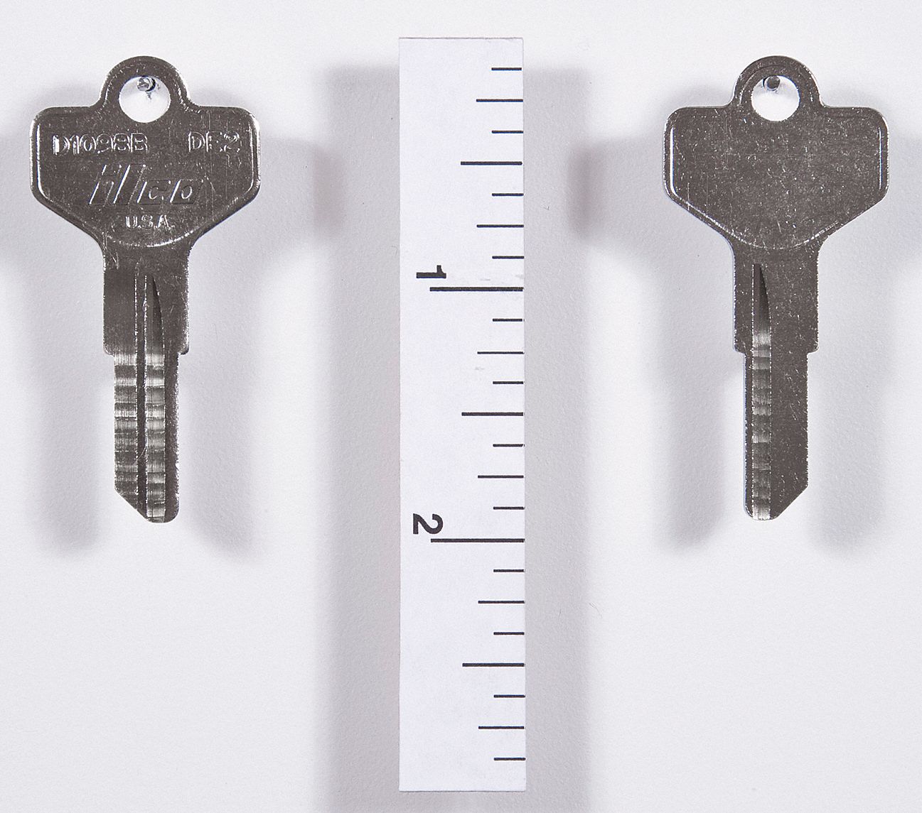 Compatible with Dexter/Master Locks, Key ID # DE2, Key Blank - 2GVJ7 ...