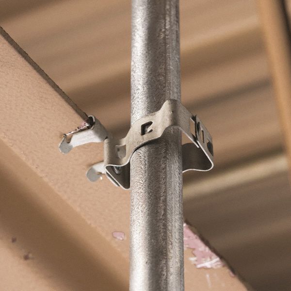 NVENT CADDY Beam Clip with Conduit & Pipe Hanger, Hammer-On: 3/4 in_1/2 ...