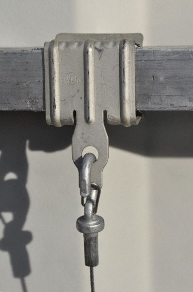 NVENT CADDY Hammer-On Beam Clamp: Steel, 1/8 in to 1/4 in, 200 lb Load ...