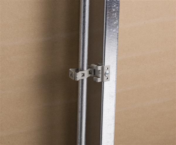 NVENT CADDY Wall Stud Conduit & Cable Clip: 1/2 in_3/4 in Compatible ...