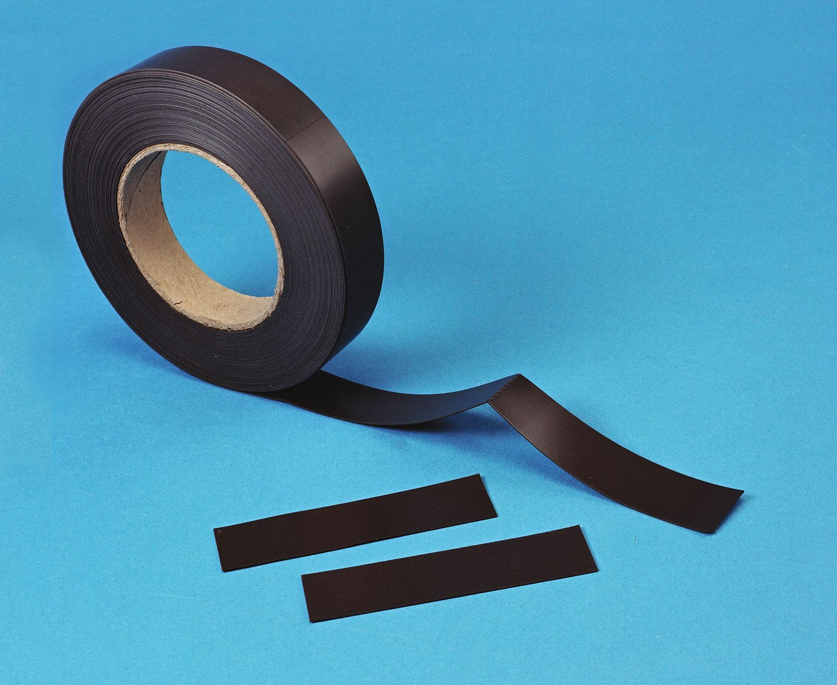 HOL DEX 50 Ft X 2 In Brown Black Plain Magnet Roll 8RXT4 MP 204