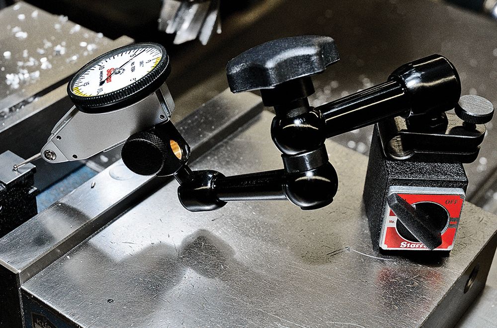 STARRETT Magnetic-Base Indicator Holder: Magnetic Base, Articulating Arm, 70 lbf Holding Power ...