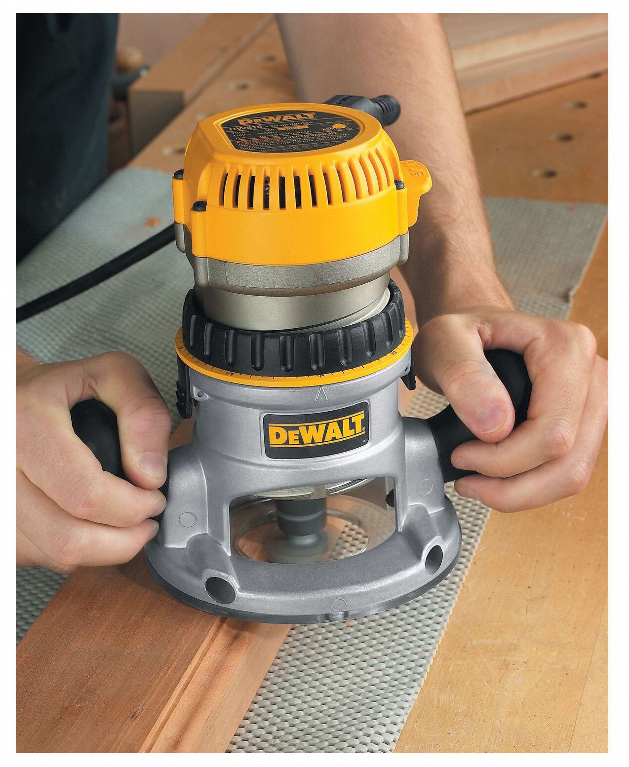 DEWALT Router: Mid-Size, Fixed Base, 1.75 hp, Fixed Speed, 24,500 RPM ...