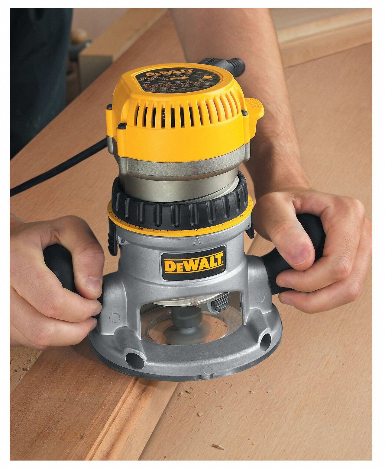 DEWALT Router: Mid-Size, Fixed Base, 2.25 hp, Variable Speed, 24,000 ...