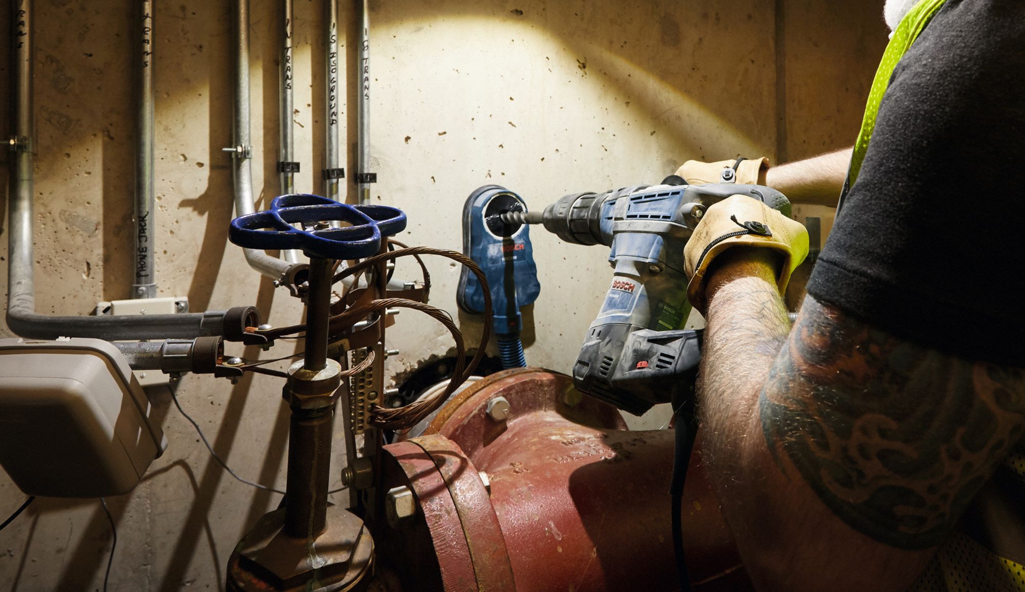 BOSCH Rotary Hammer Kit: SDS-Max, L-Shape, 1 9/16 in Capacity, 6.1 ft ...