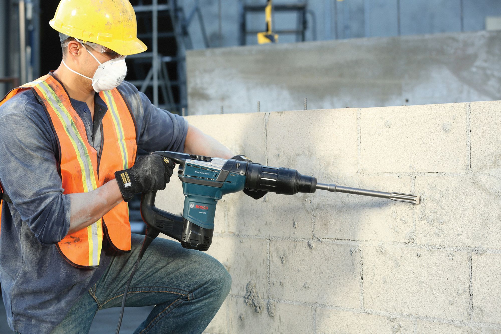 BOSCH Rotary Hammer Kit: SDS-Max, L-Shape, 1 9/16 in Capacity, 6.1 ft ...