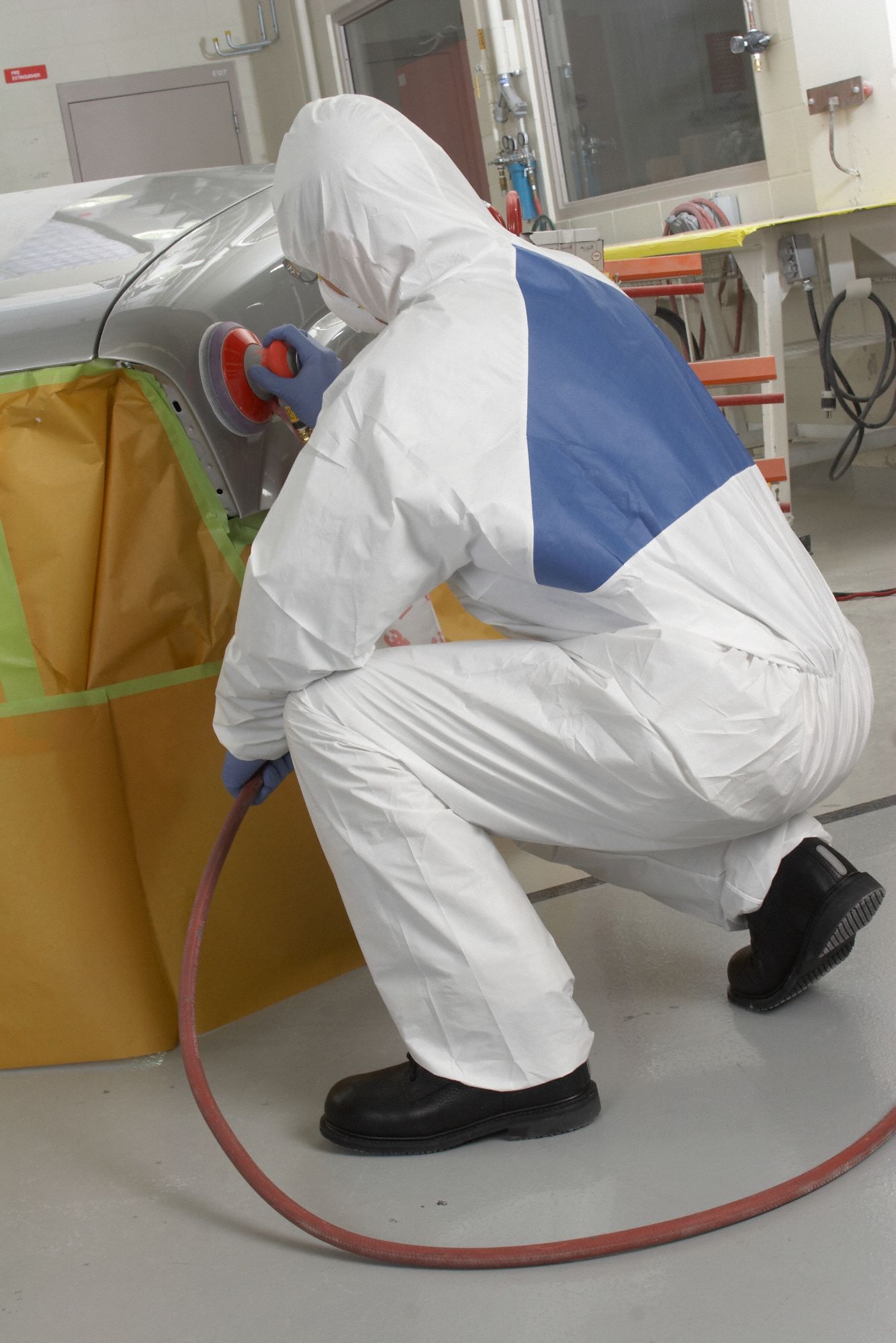 3M Hooded Disposable Coveralls, Collared, Size 3XL - 30Z044|4540-3XL ...