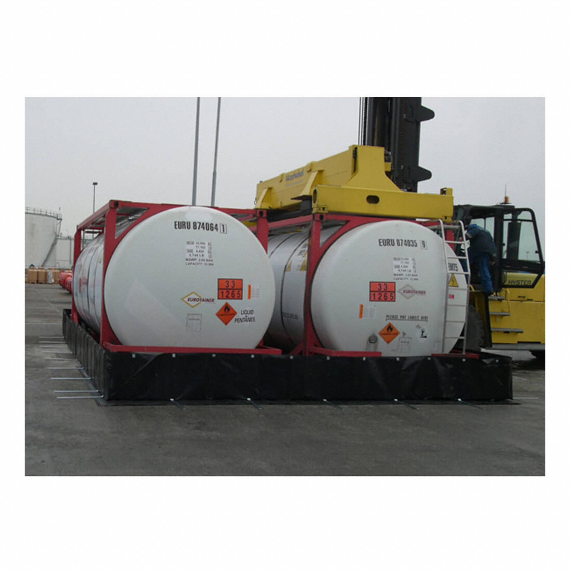 ENPAC SPILL BERM, 15 X 15 FT, 3,366 GALLON CAPACITY, GEOLOY, XR, BLACK ...