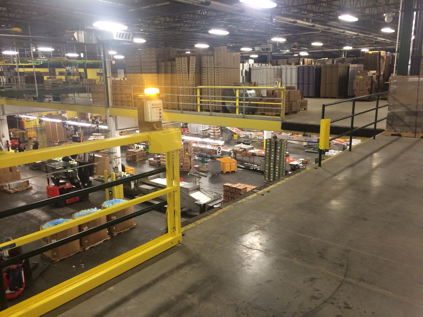 PS INDUSTRIES Horizontal Safety Gate: 43 in x 93 in, Unassembled ...