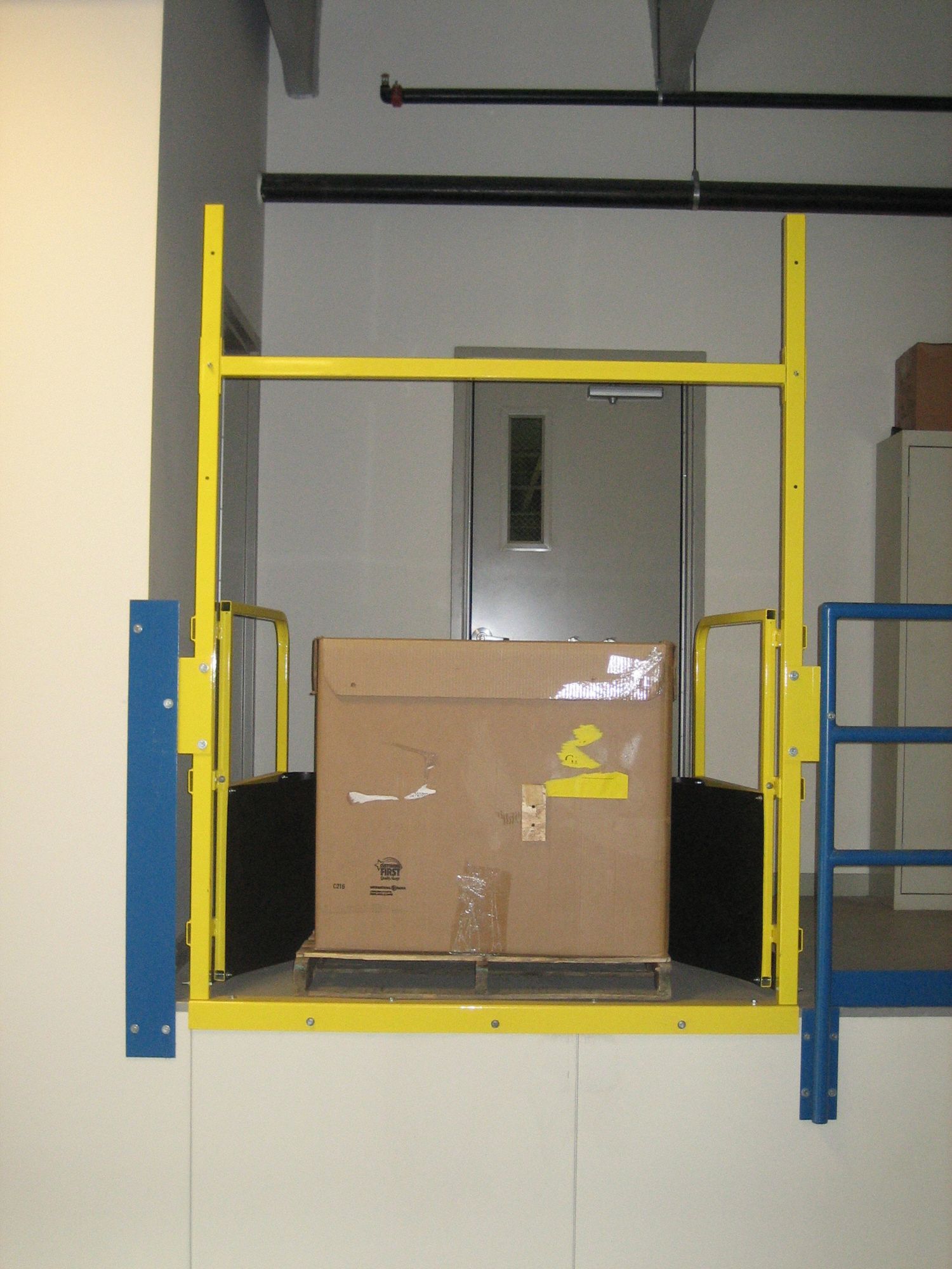 PS INDUSTRIES Pallet Safety Gate: 80 in x 66 in, Unassembled, Yellow ...