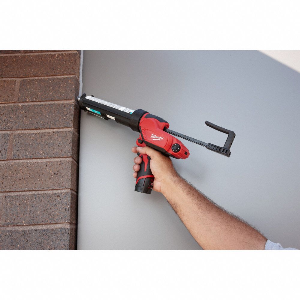 MILWAUKEE Caulk Gun: 12V DC, Cartridge, 10 oz For Container Size, 29 in ...