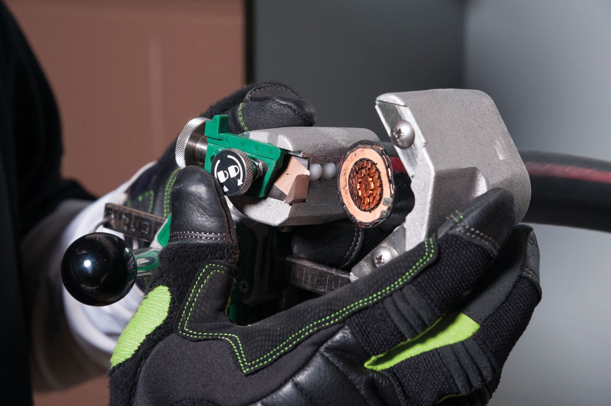 GREENLEE Cable Stripper: 1/2 to 3 in, 8 in Overall Lg, Cut, Plain Grip ...