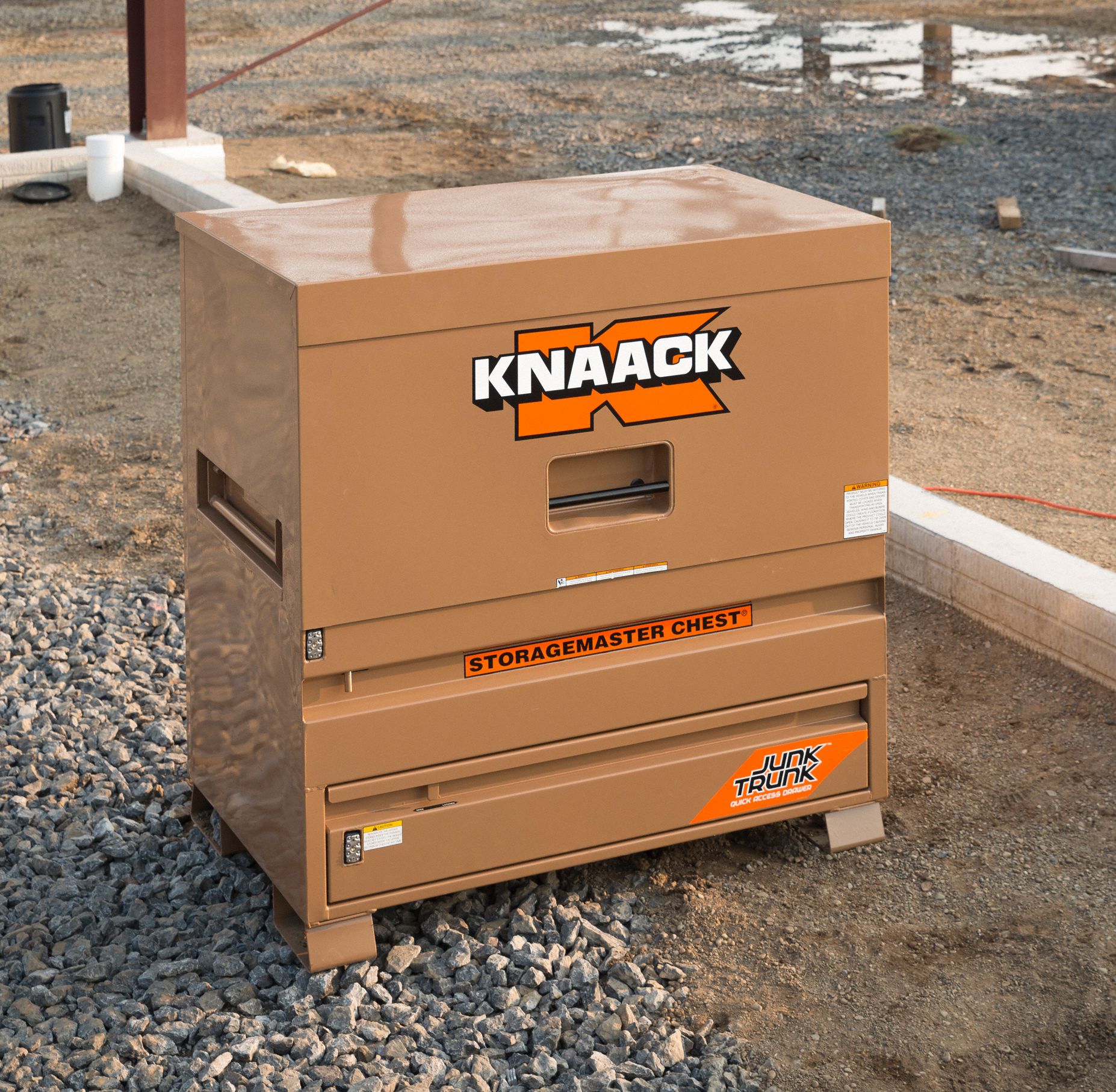 KNAACK Piano-Style Jobsite Box: 48 in Overall Wd, 30 in Overall Dp, 49 ...