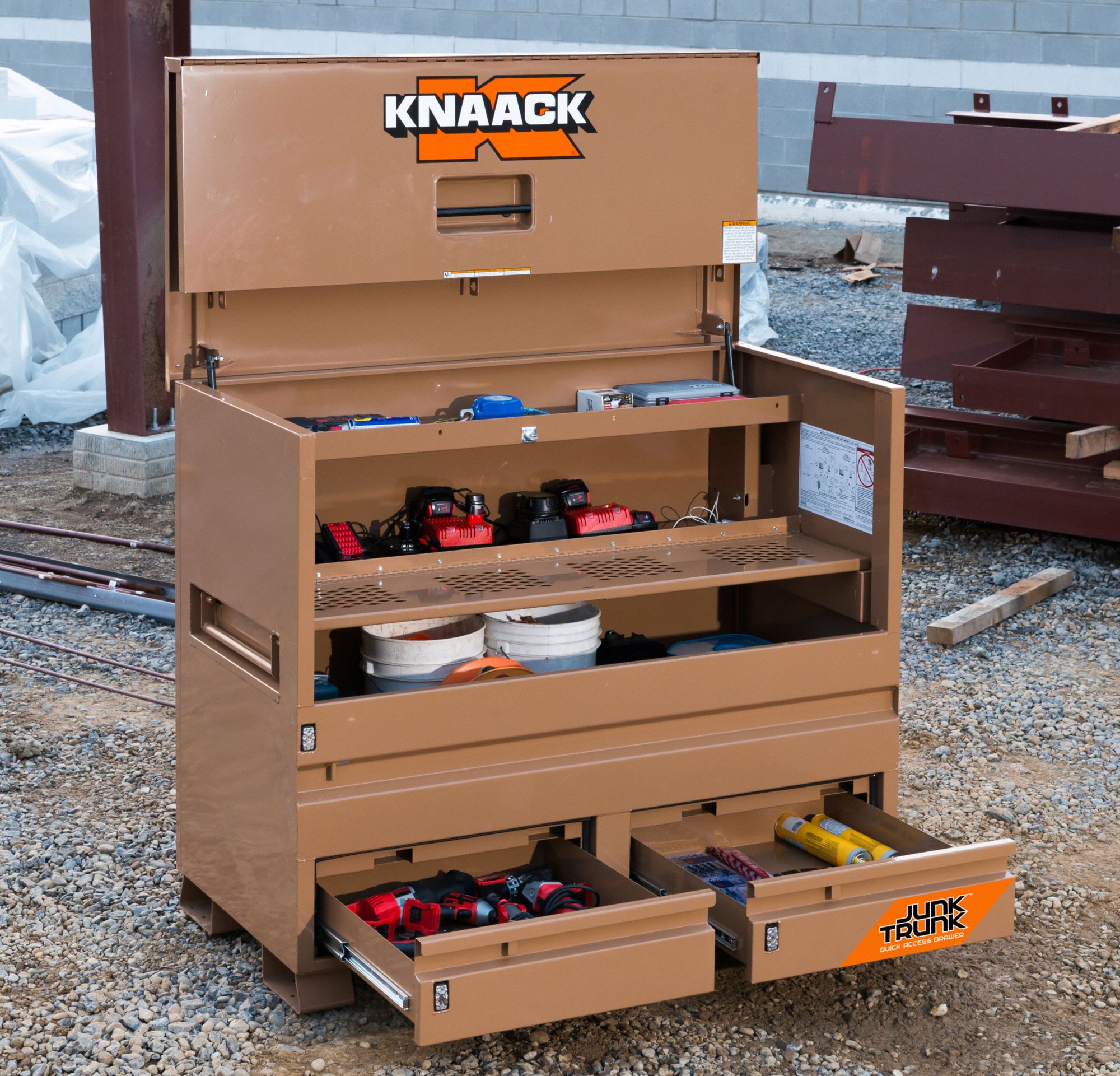 KNAACK Piano-Style Jobsite Box: 60 in Overall Wd, 30 in Overall Dp, 49 ...