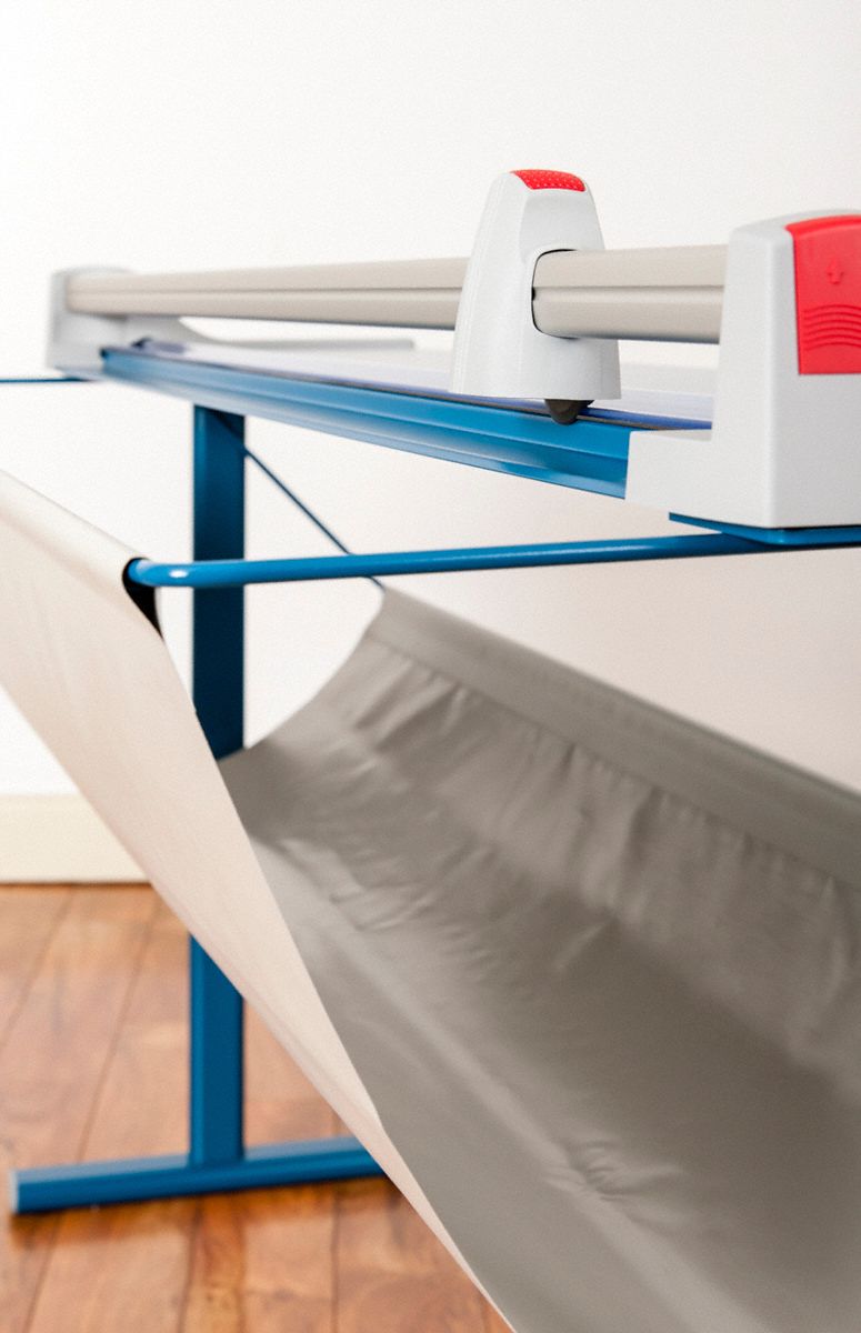 DAHLE Rolling Blade Free Standing Paper Trimmers: Premium, 36 1/8 in ...