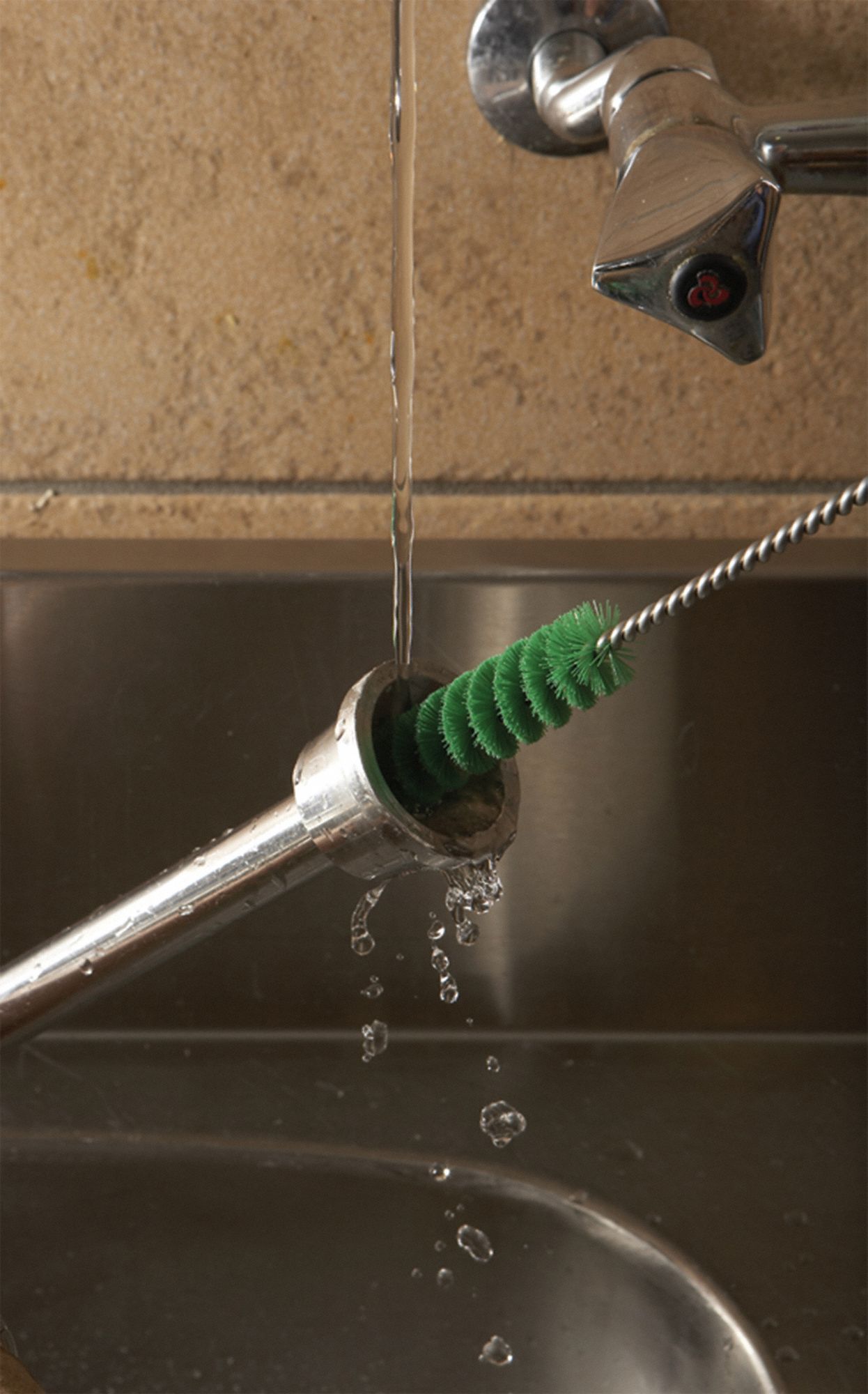 VIKAN Tube and Valve Brush: Straight Handle, Polyester Bristle, Purple ...