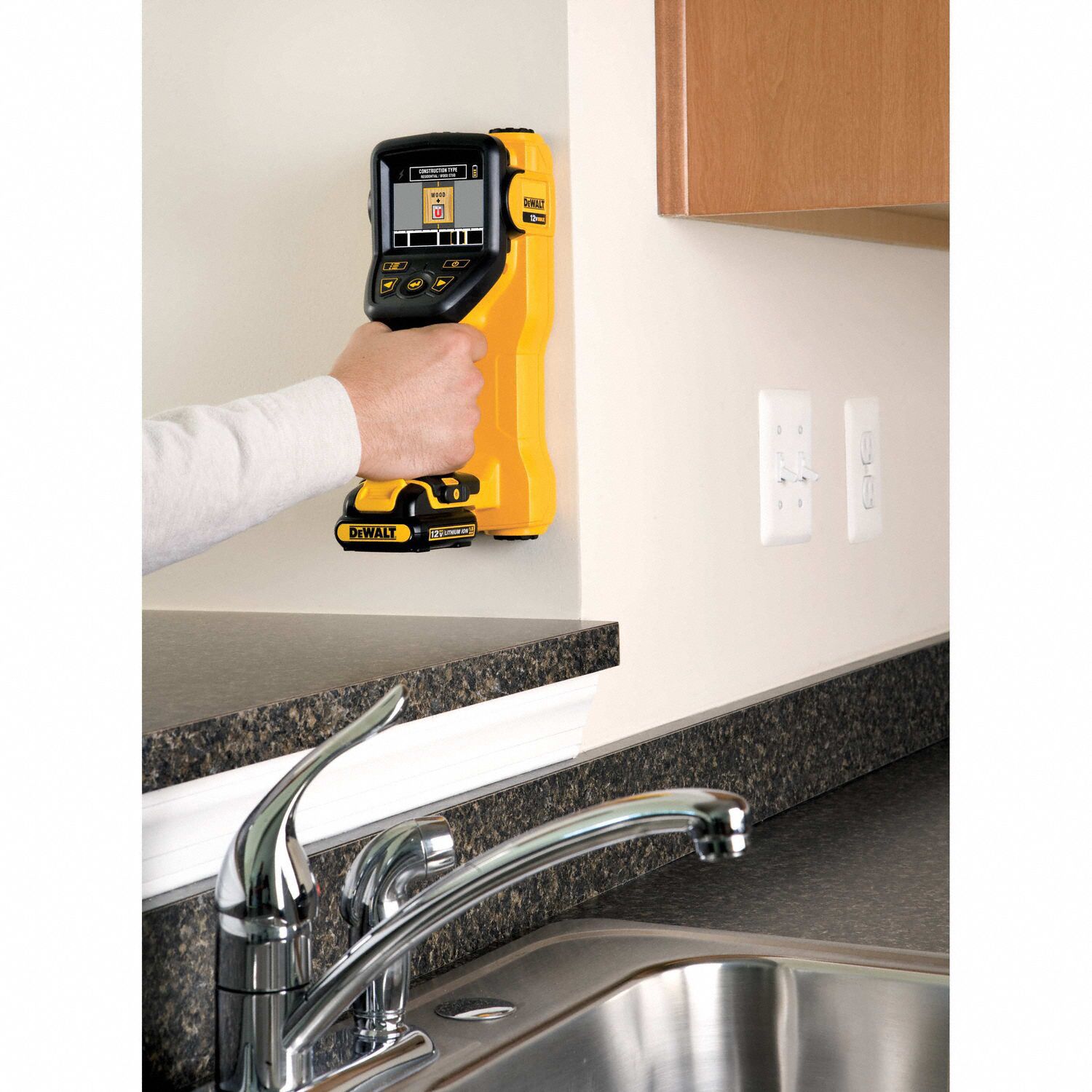 DEWALT Wall Scanner, Cordless, Scan Depth 3 in. - 39CF48|DCT419S1 ...