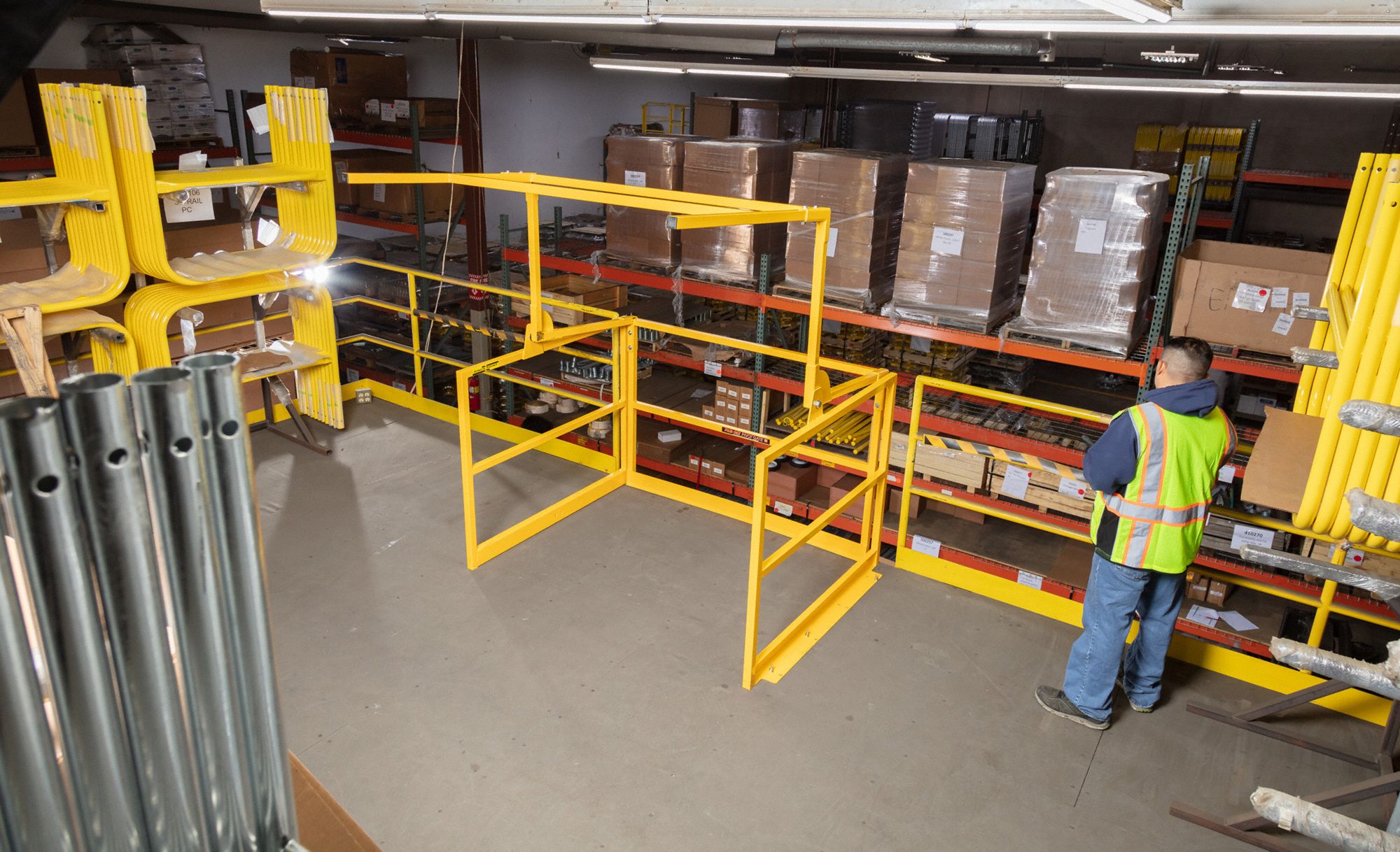 FABENCO Mezzanine Pivot Safety Gate: 42 in x 113 in, Unassembled ...