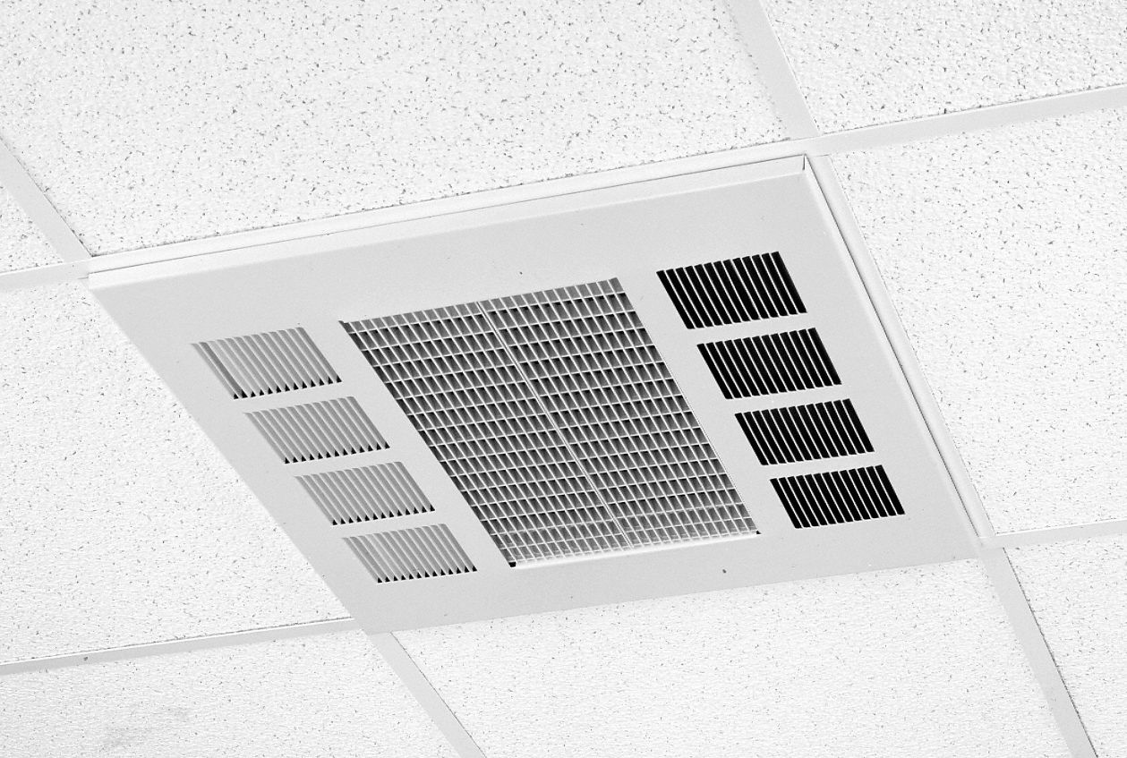 QMARK Surface-Mount Electric Ceiling Heater: Fan Forced, 2500W/3800W ...