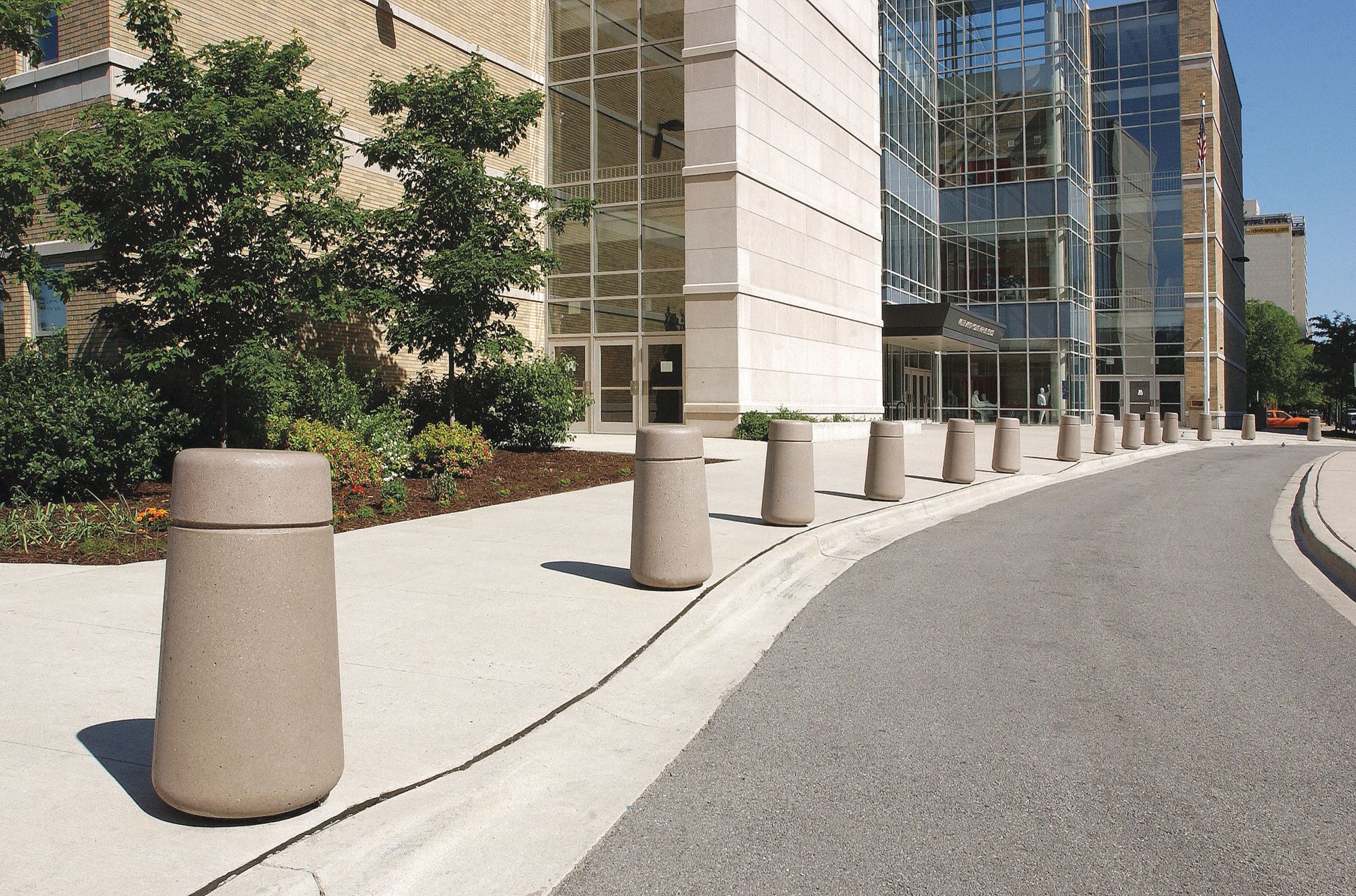 36 in Overall Ht, 18 in Overall Wd, Decorative Bollard - 39UP49 ...