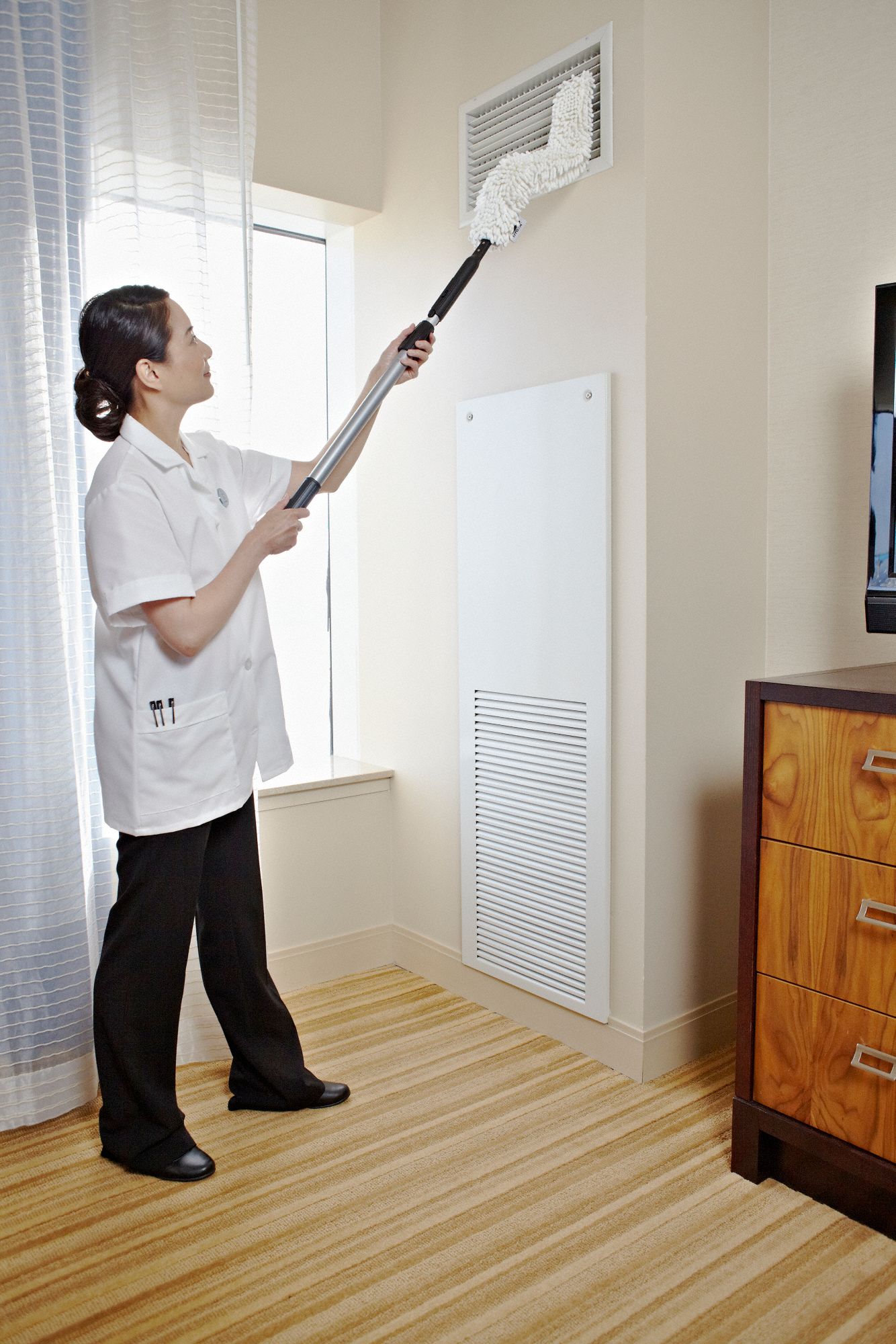 RUBBERMAID COMMERCIAL PRODUCTS Duster: 12 1/4 in Head Lg, 7 in Head Wd ...