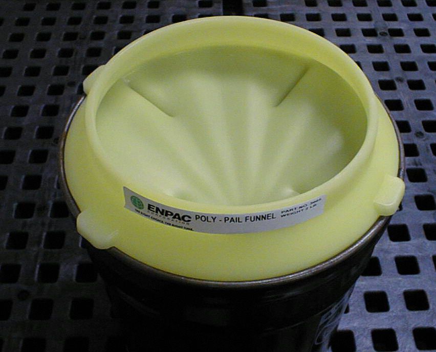 ENPAC Pail Funnel: Polyethylene, 2 qt Overall Capacity, 11 1/2 in ...