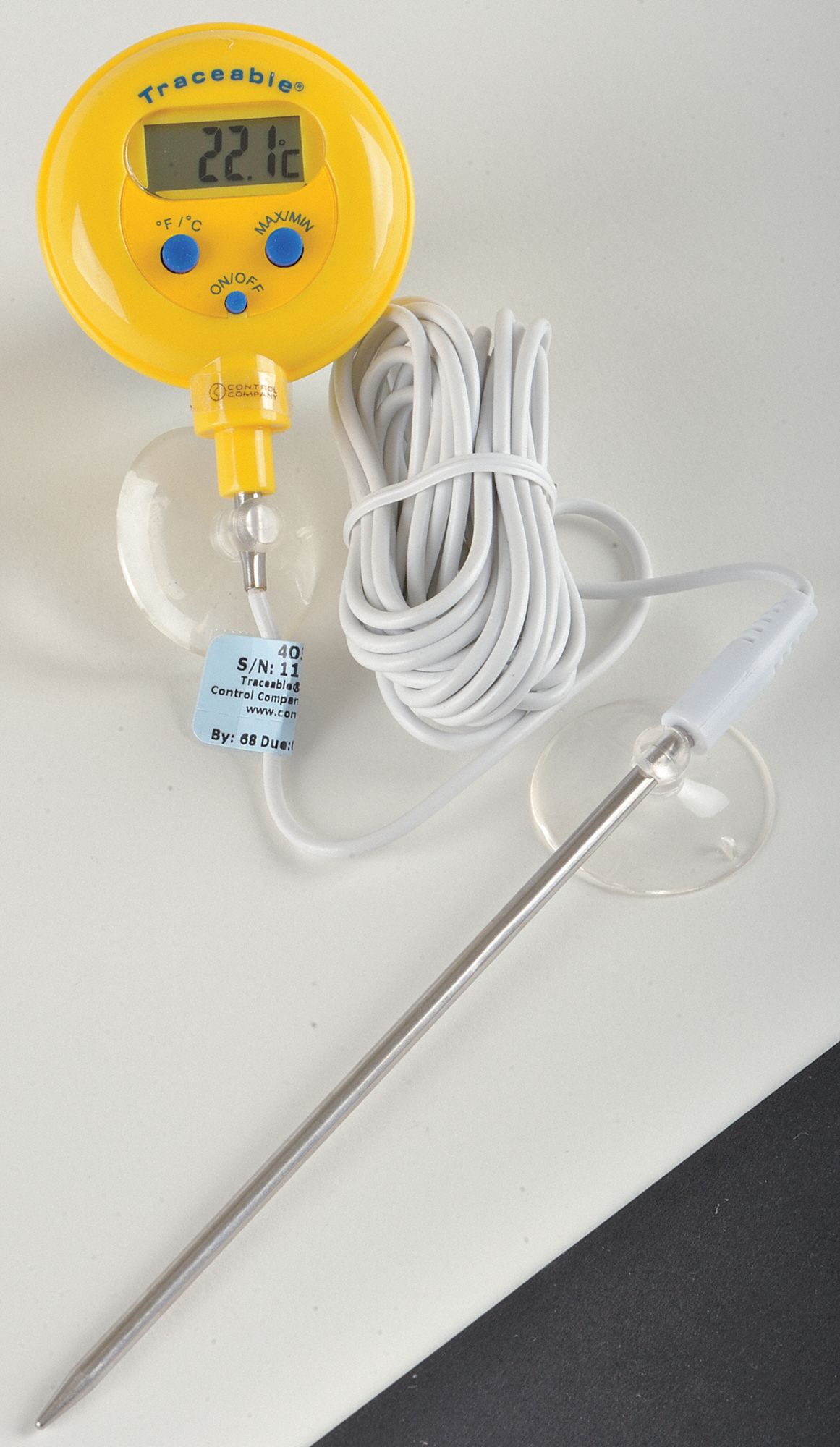 TRACEABLE Digital Pocket Thermometer: -40° to 572°F/-50° to 300°C, 10 ...