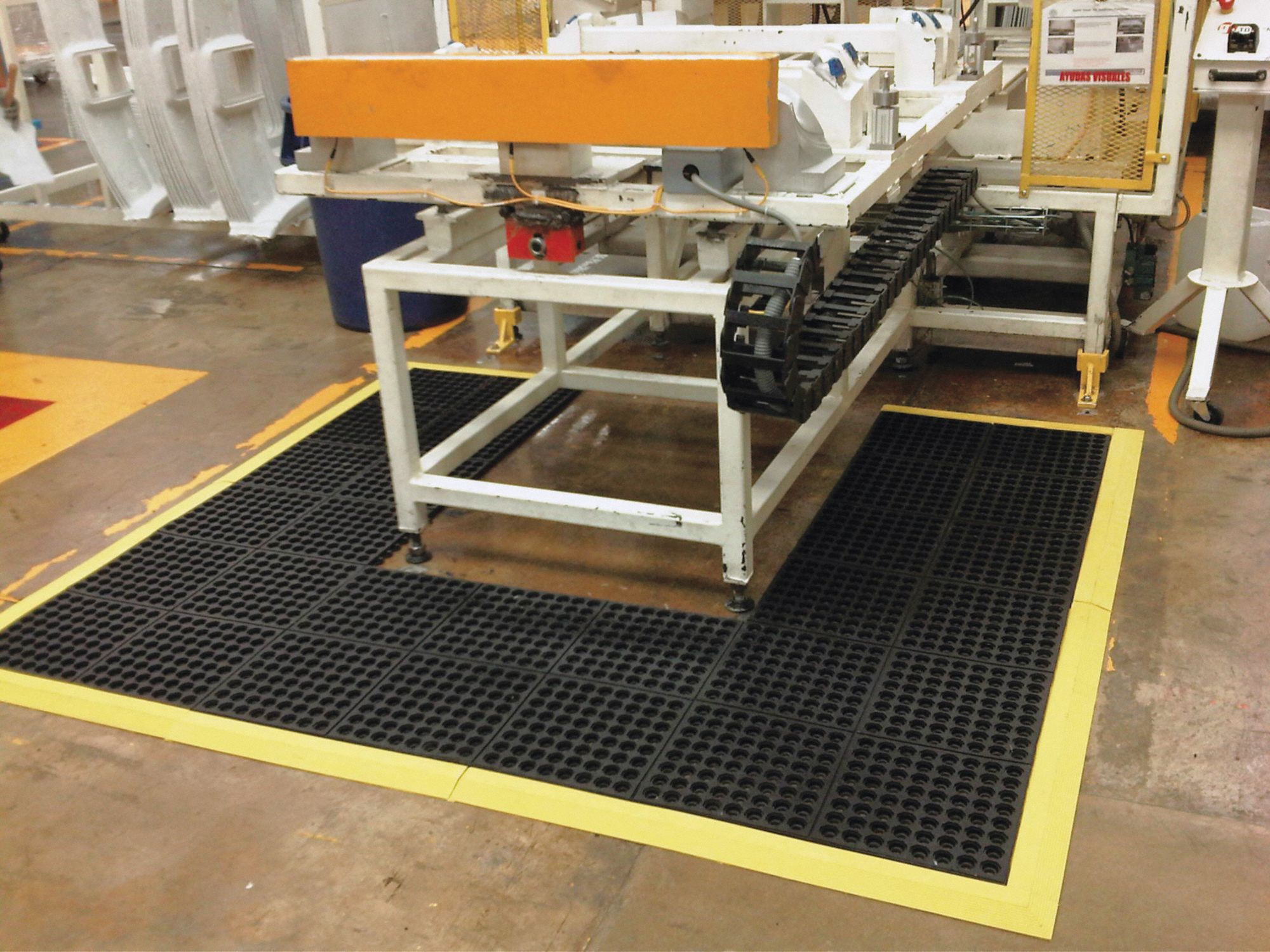 WEARWELL Ramp Edge: Ramp Edge, 3 in x 39 in, WEARWELL 24/Seven®, Ribbed ...