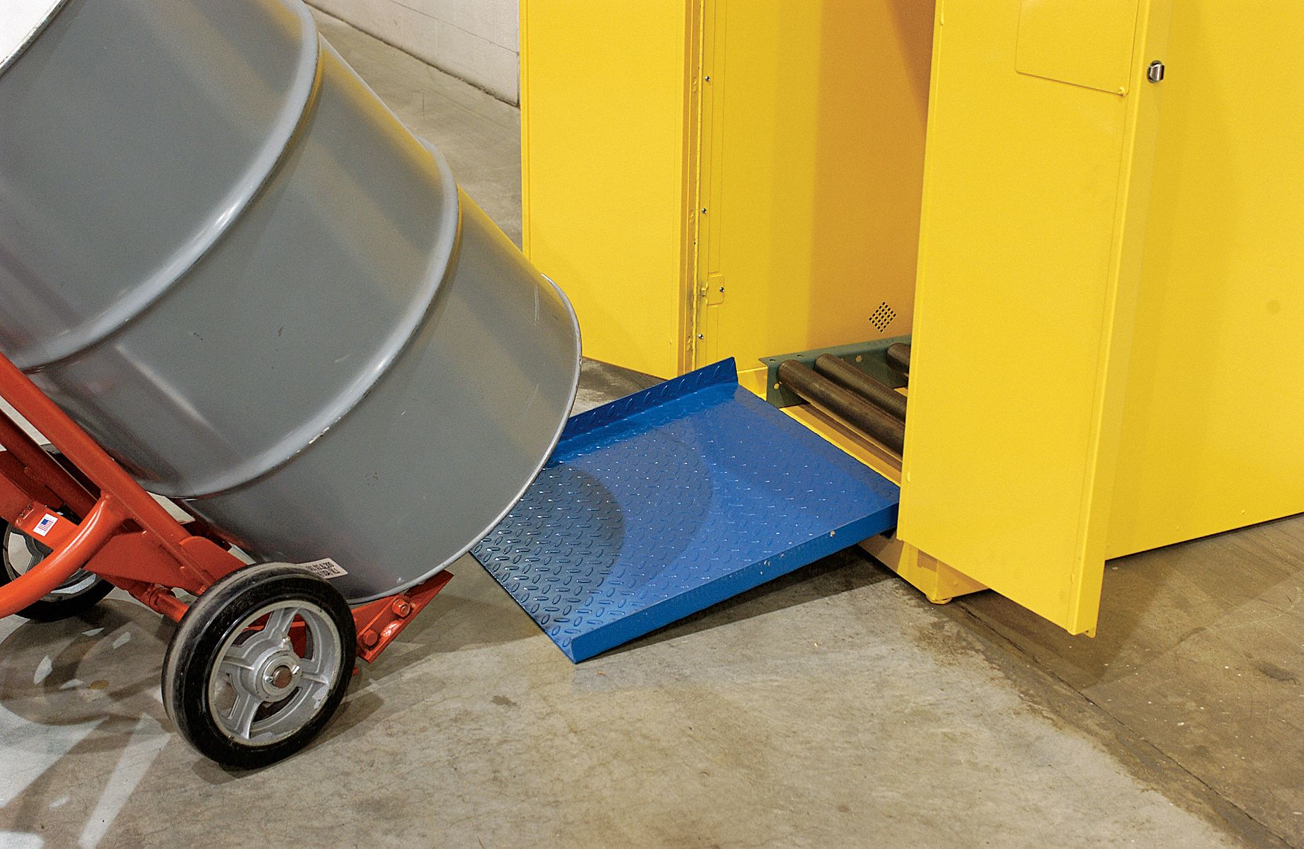 Drum Cabinet Ramp,660 Pound Capacity - Grainger