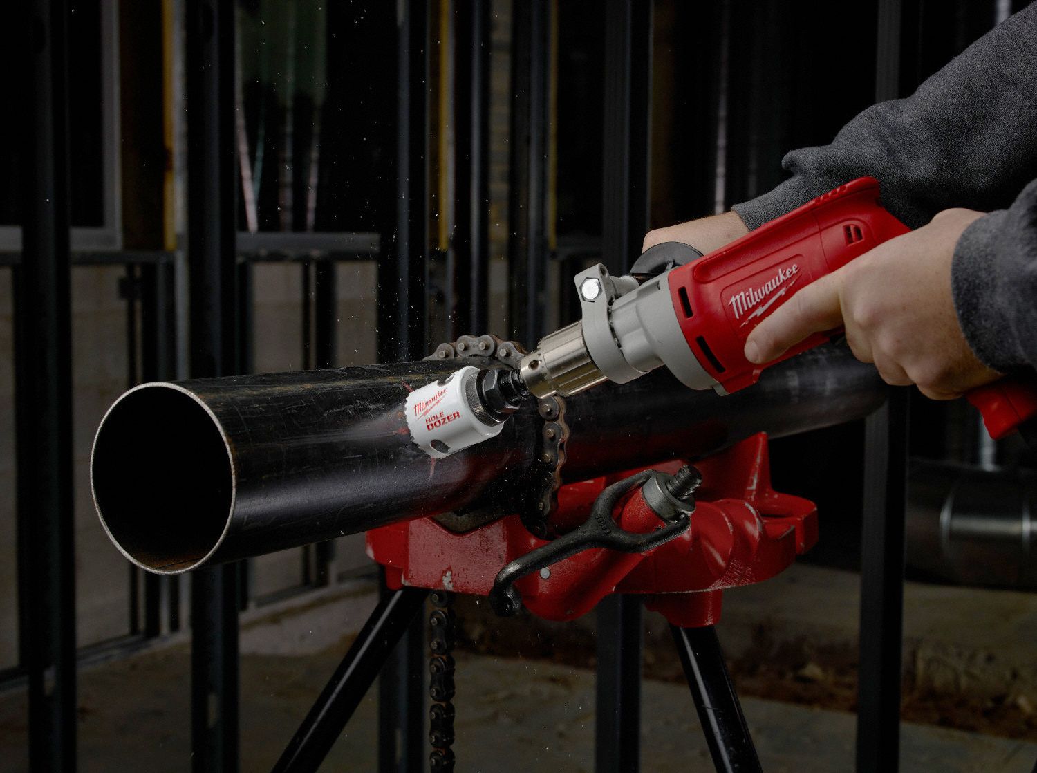 MILWAUKEE Hole Saw: 2 1/4 in Saw Dia., 3.5 Teeth per Inch, 1 5/8 in Max. Cutting Dp, Bi-Metal ...