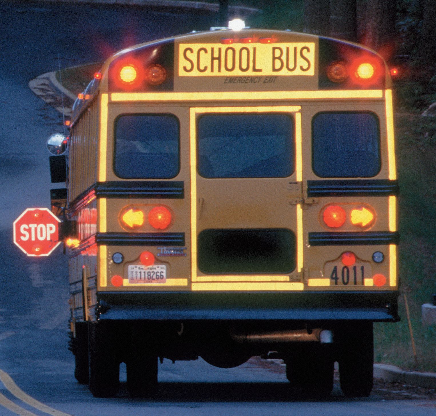 ORALITE Reflective Tape: School Buses, Yellow, 1 in Wd, 25 ft Lg ...