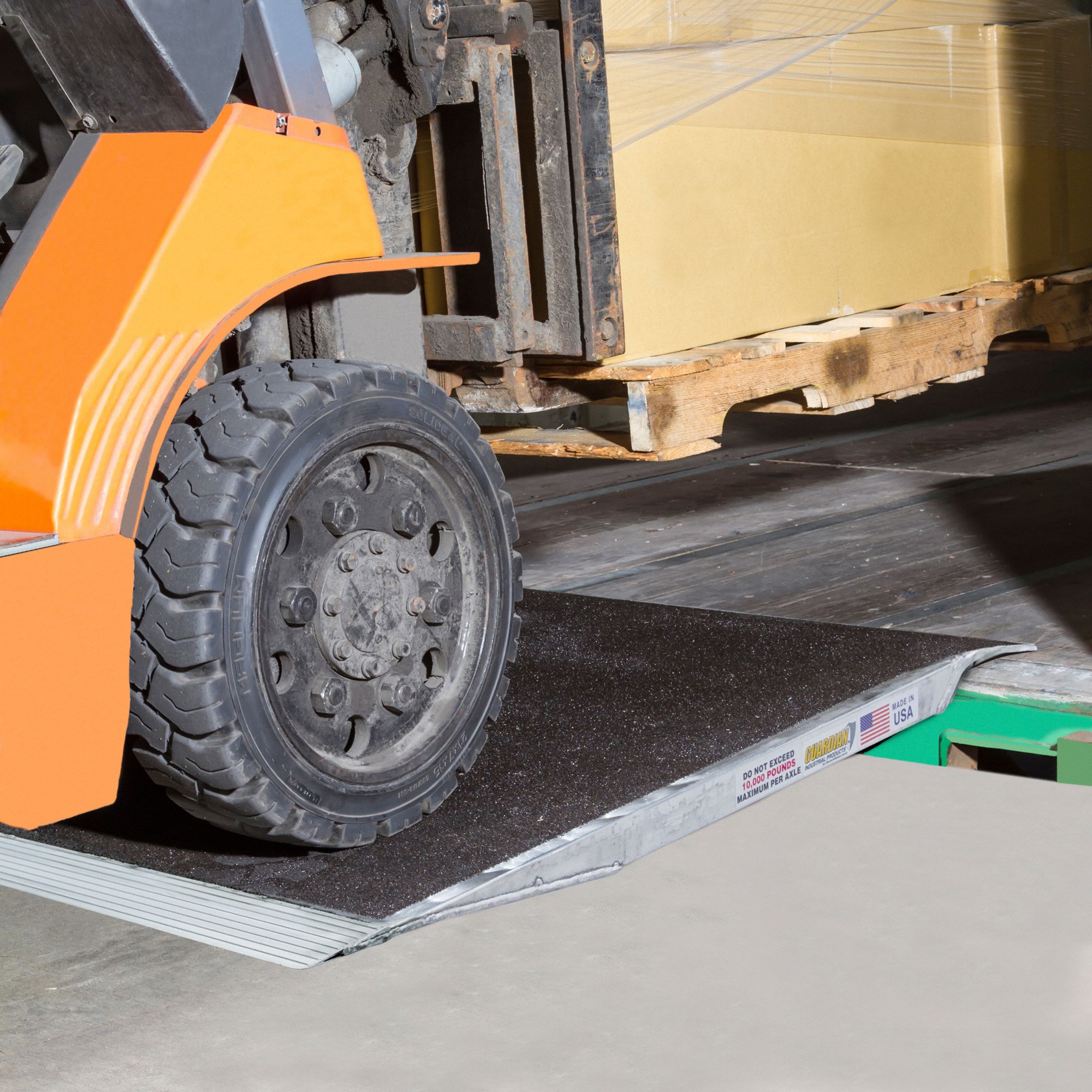 HEAVY DUTY RAMPS 48 inL x 63 inW Aluminum Container Ramp; Load Capacity ...