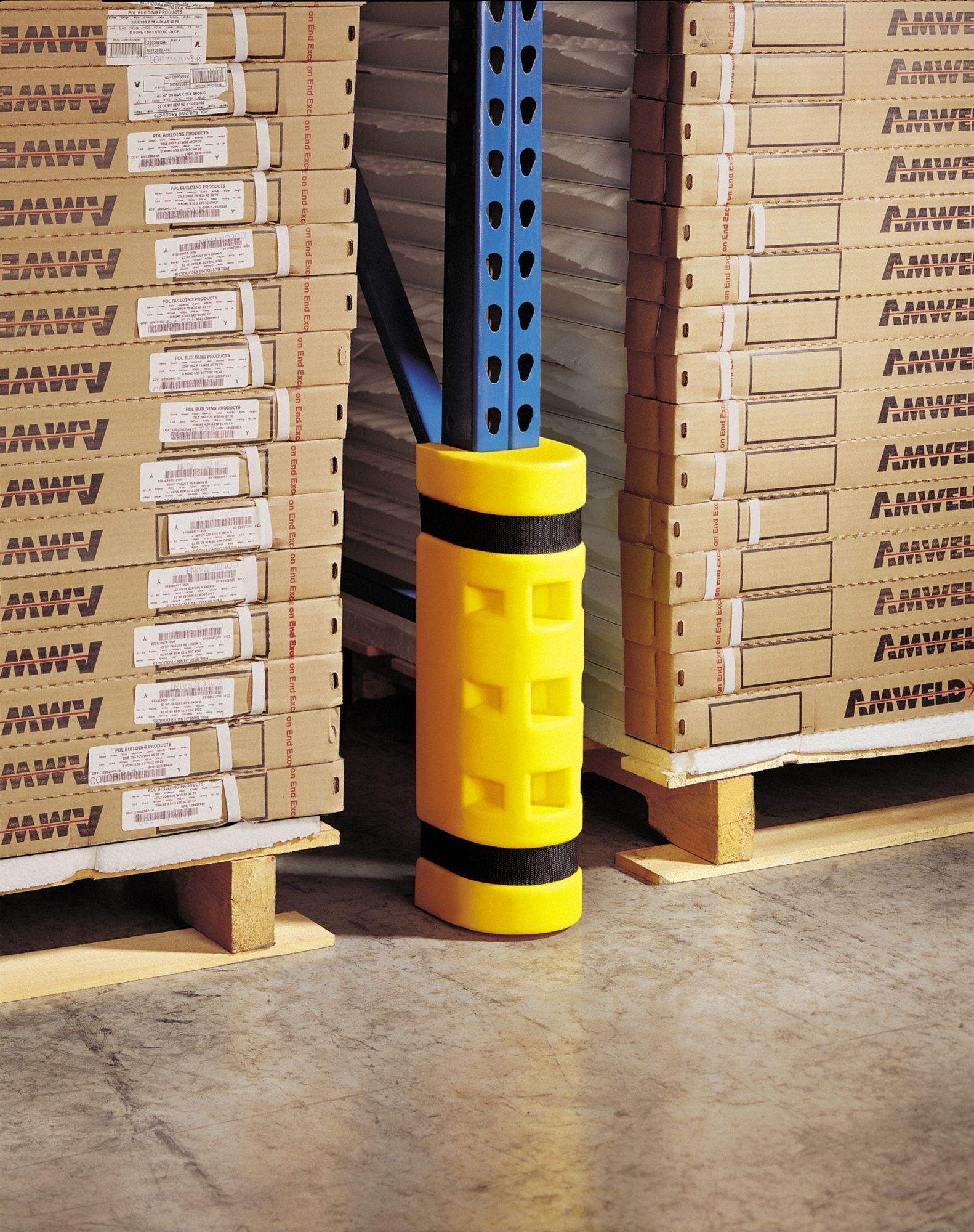 RACK SENTRY Pallet Rack Guard: Strap-On, On Upright, 3 1/2 in x 6 1/4 ...