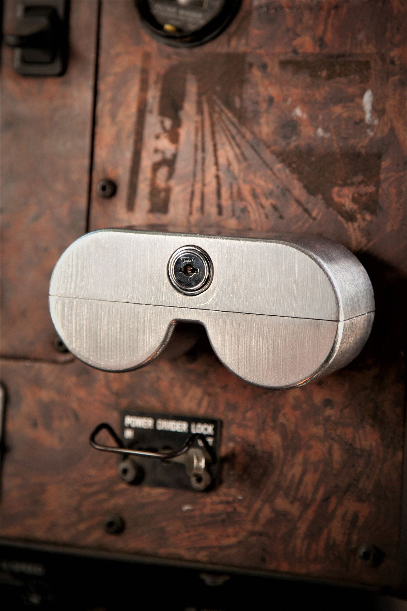 JENDYK Air Brake Lock: Double Knob, Keyed Alike, Zinc, Trucks, (1) Hex ...