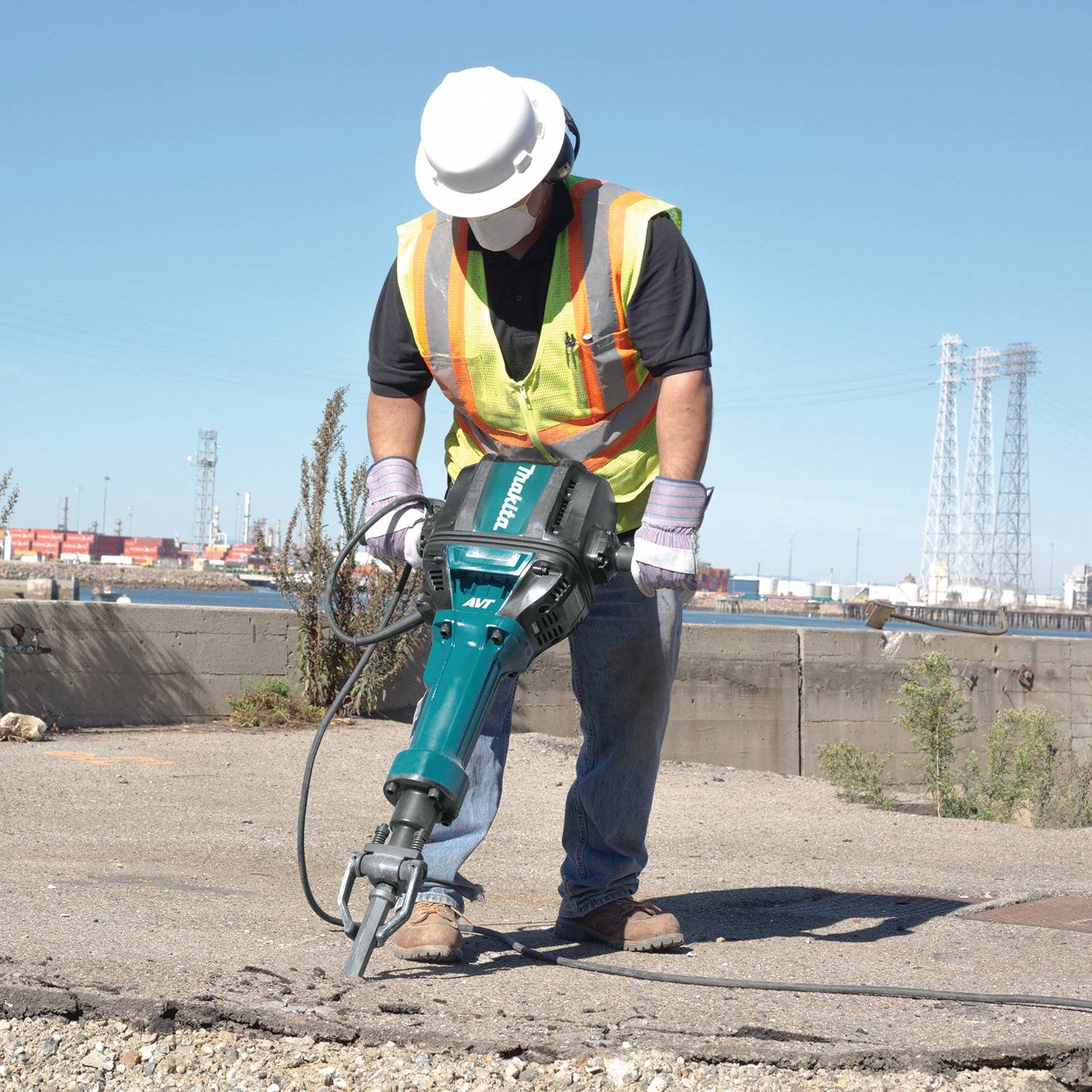 MAKITA Breaker Hammer Kit: Corded, T-Handle, 1 1/8 in Hex, 53.9 ft-lbf ...