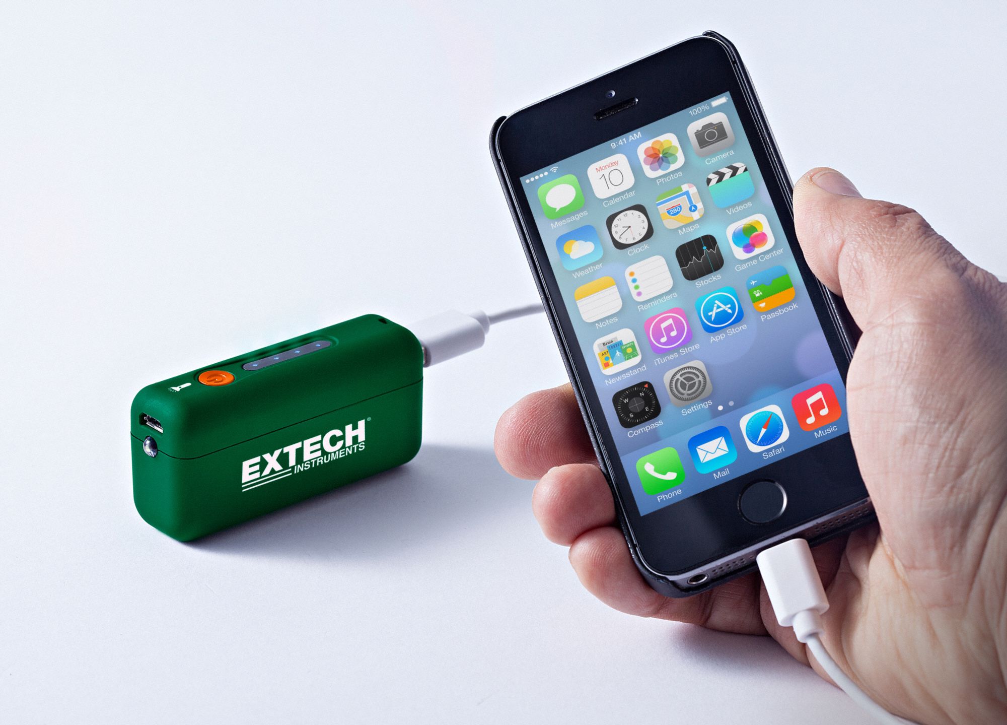 EXTECH Rechargeable Power Bank: 2,800 mAh Capacity, 1 Output Connectors ...