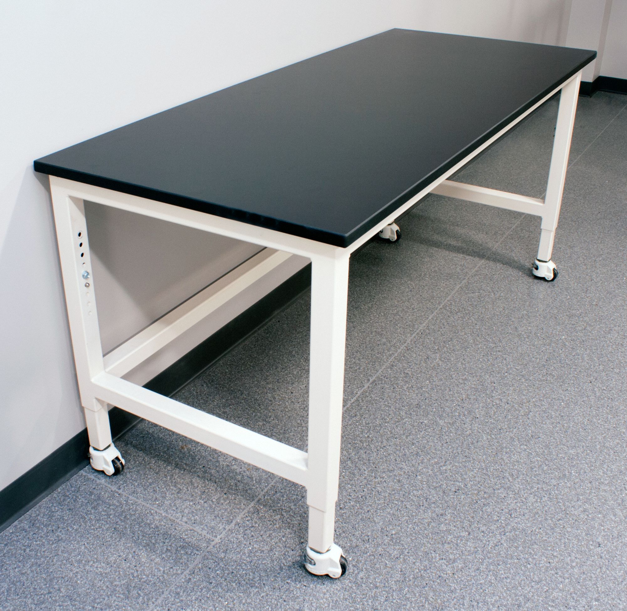 ICI 96 in x 30 in x 30 in Steel Adjustable Table with 2000 lb Load ...